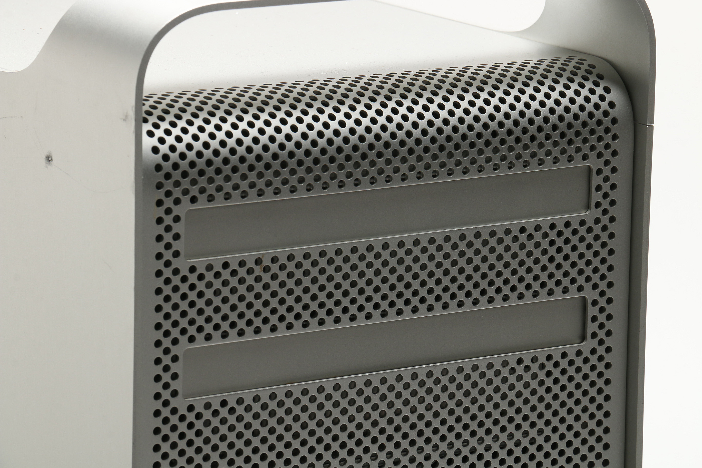 Mac Pro Desktop Tower | EBTH