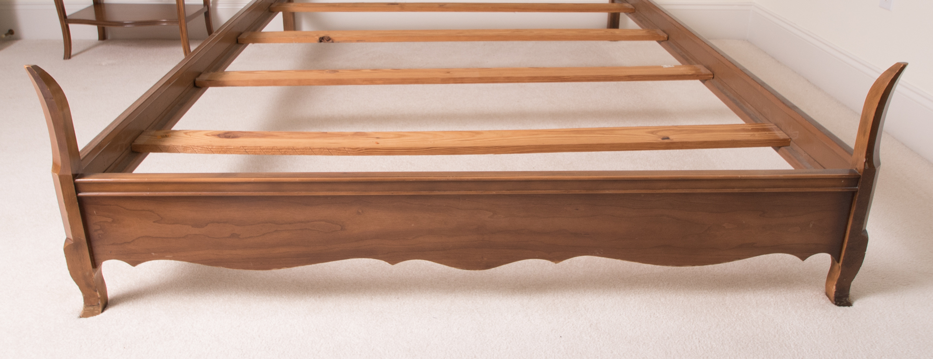 French Provincial Maple Full Size Bed Frame | EBTH