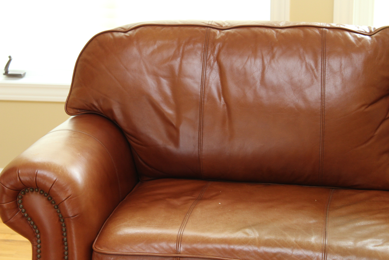 Thomasville Leather Sofa | EBTH