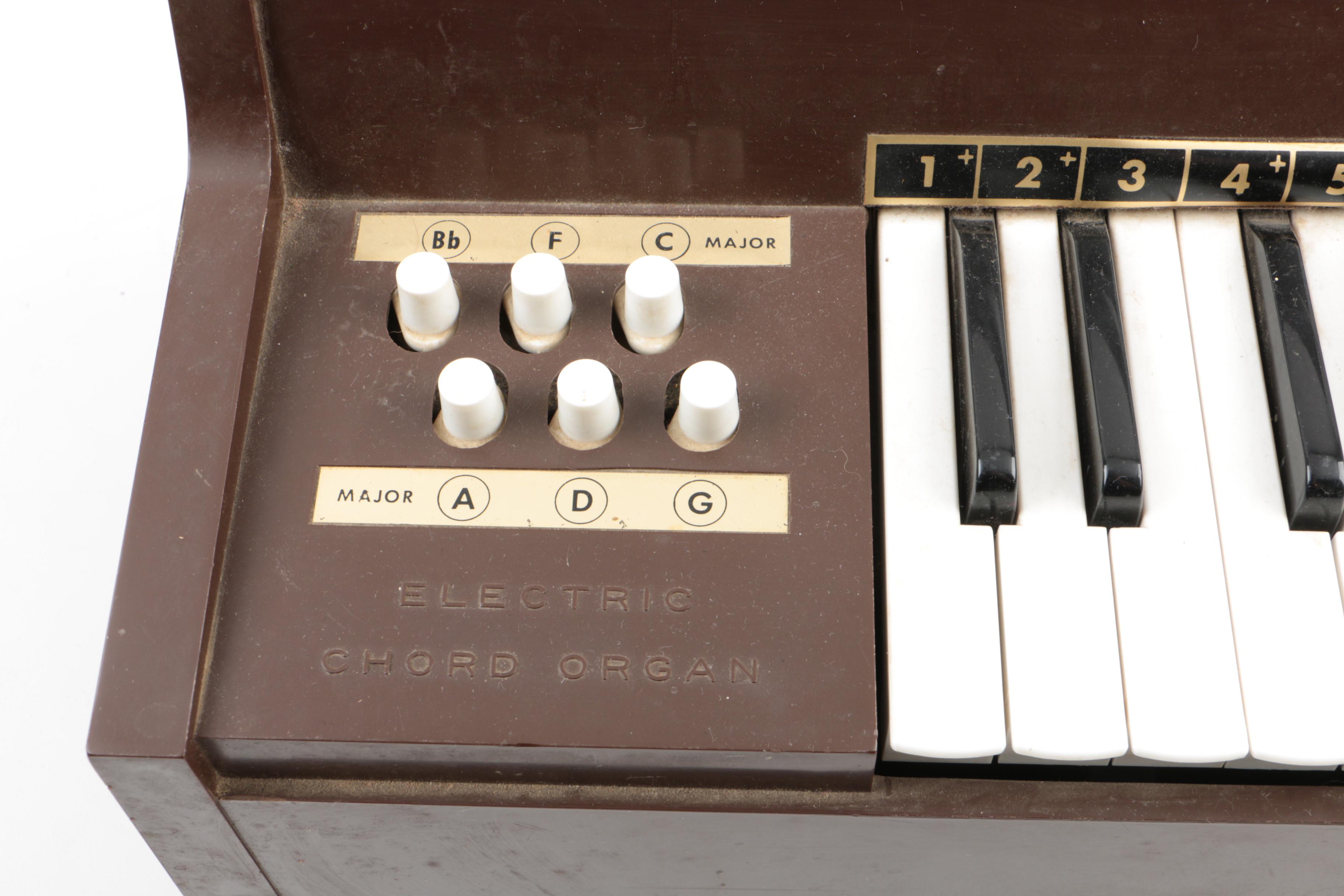 Vintage Magnus Table Top Electric Chord Toy Organ | EBTH