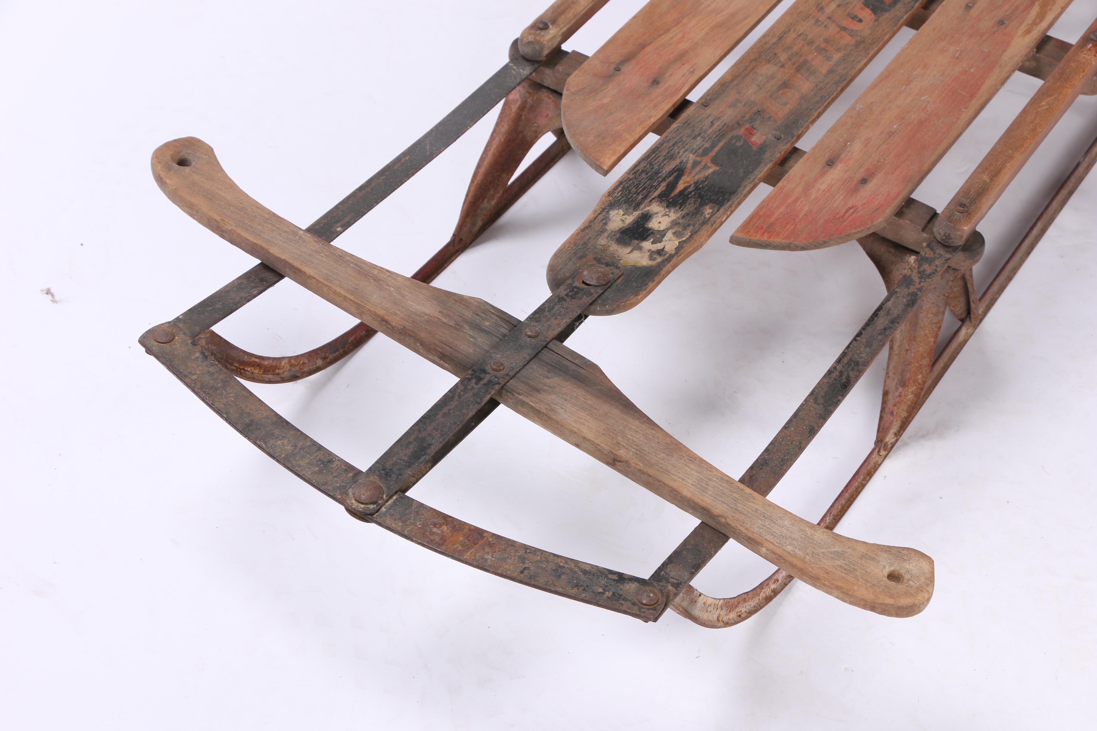 Vintage Flying Arrow Wooden Sled | EBTH