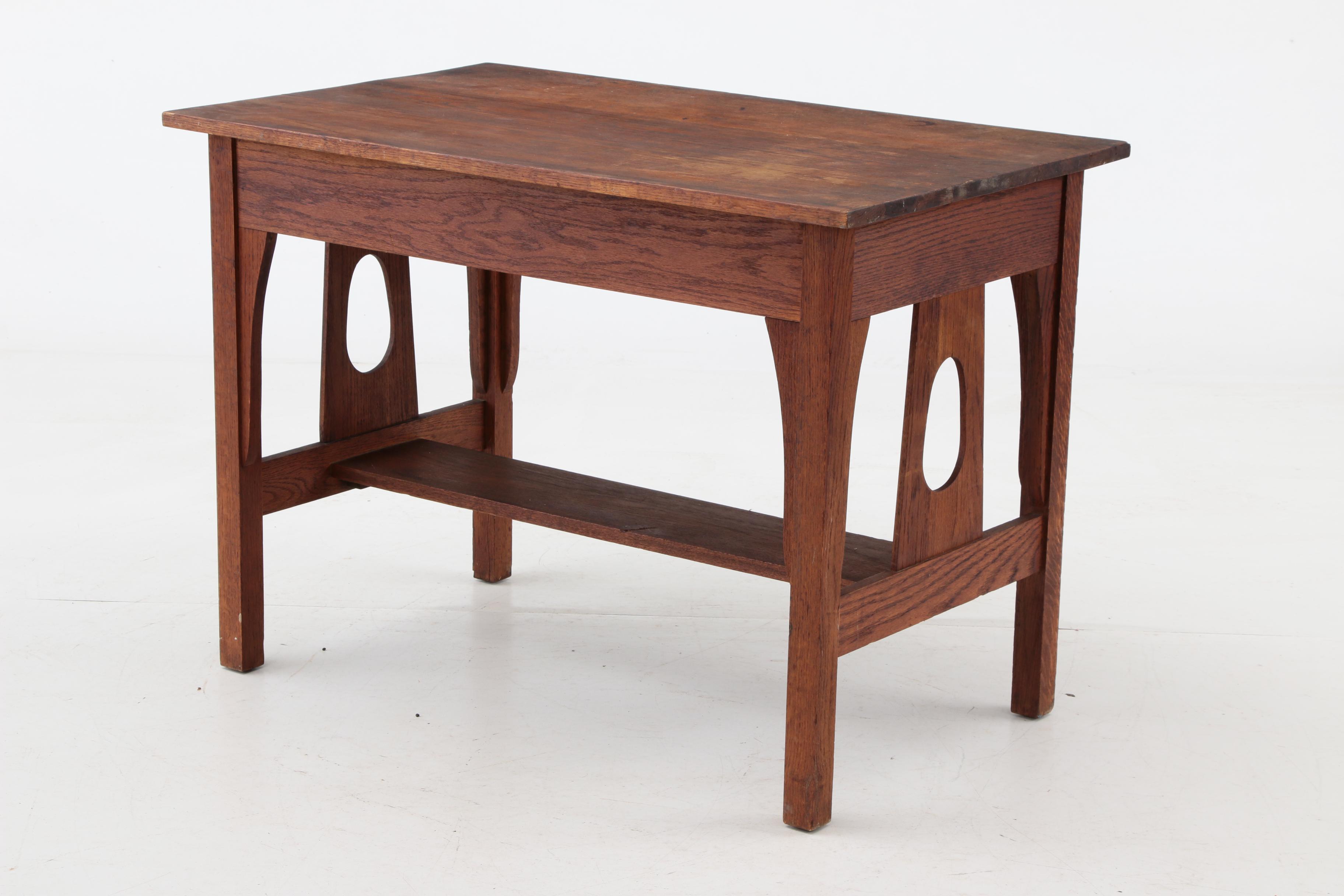Vintage Arts and Crafts Table | EBTH