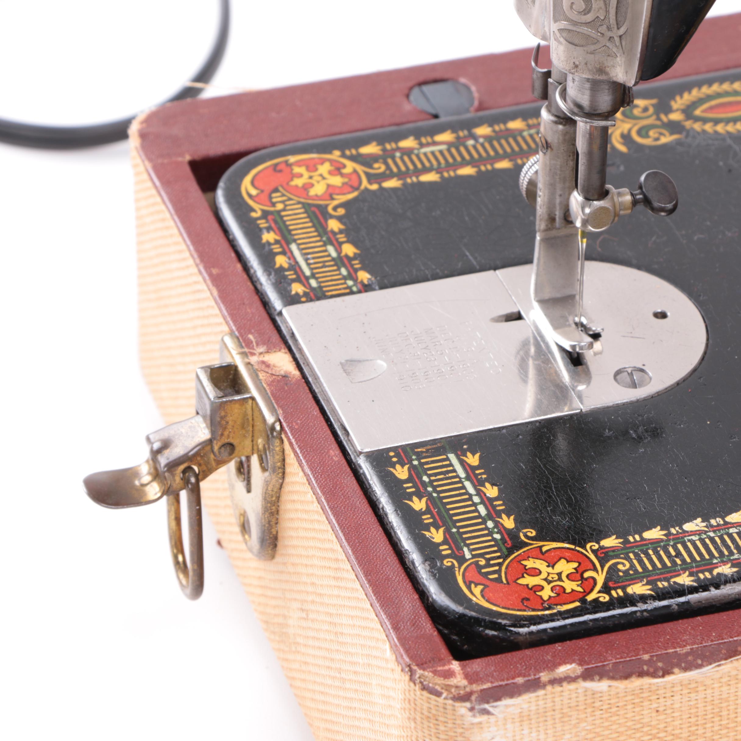 Singer Simanco Sewing Machine | EBTH