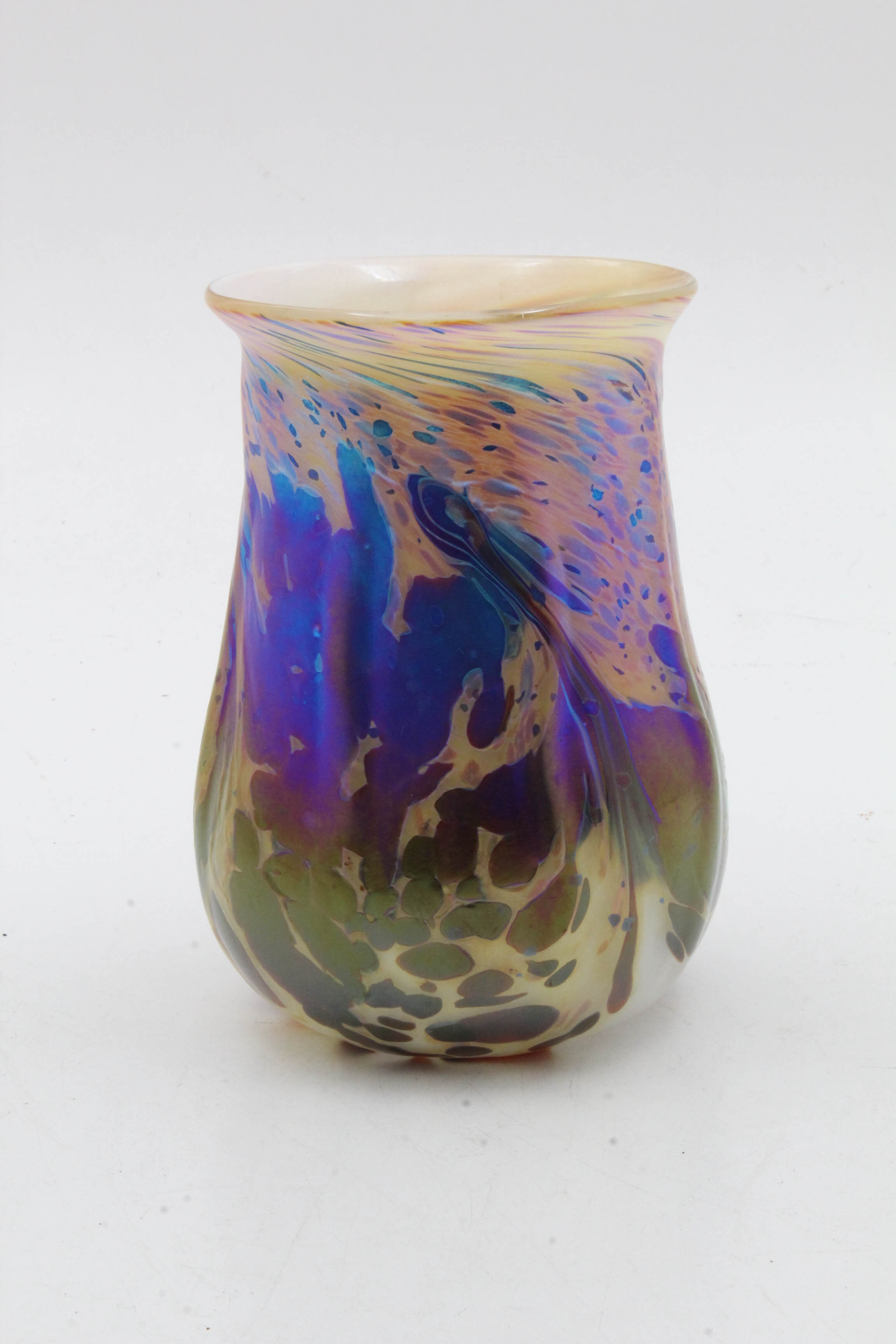 Tom Michael Blown Art Glass Vase | EBTH