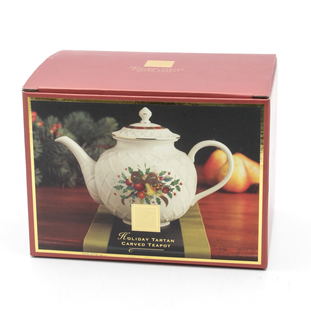 Lenox "Holiday Tartan" Teapot | EBTH