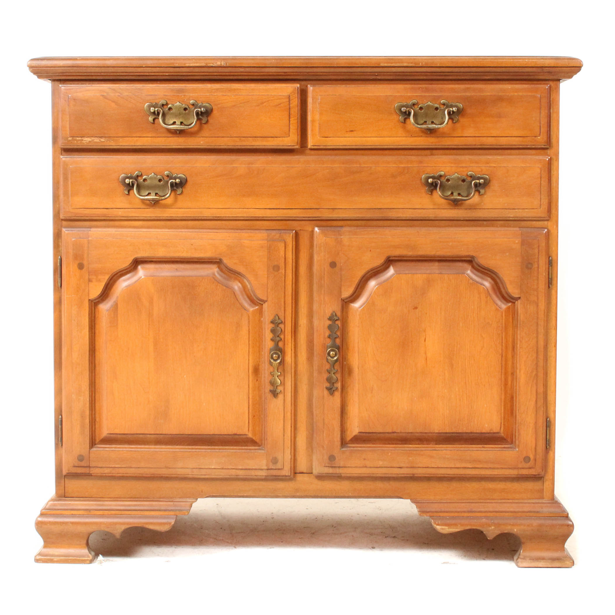 Temple-Stuart "Rockport" Maple Dresser | EBTH