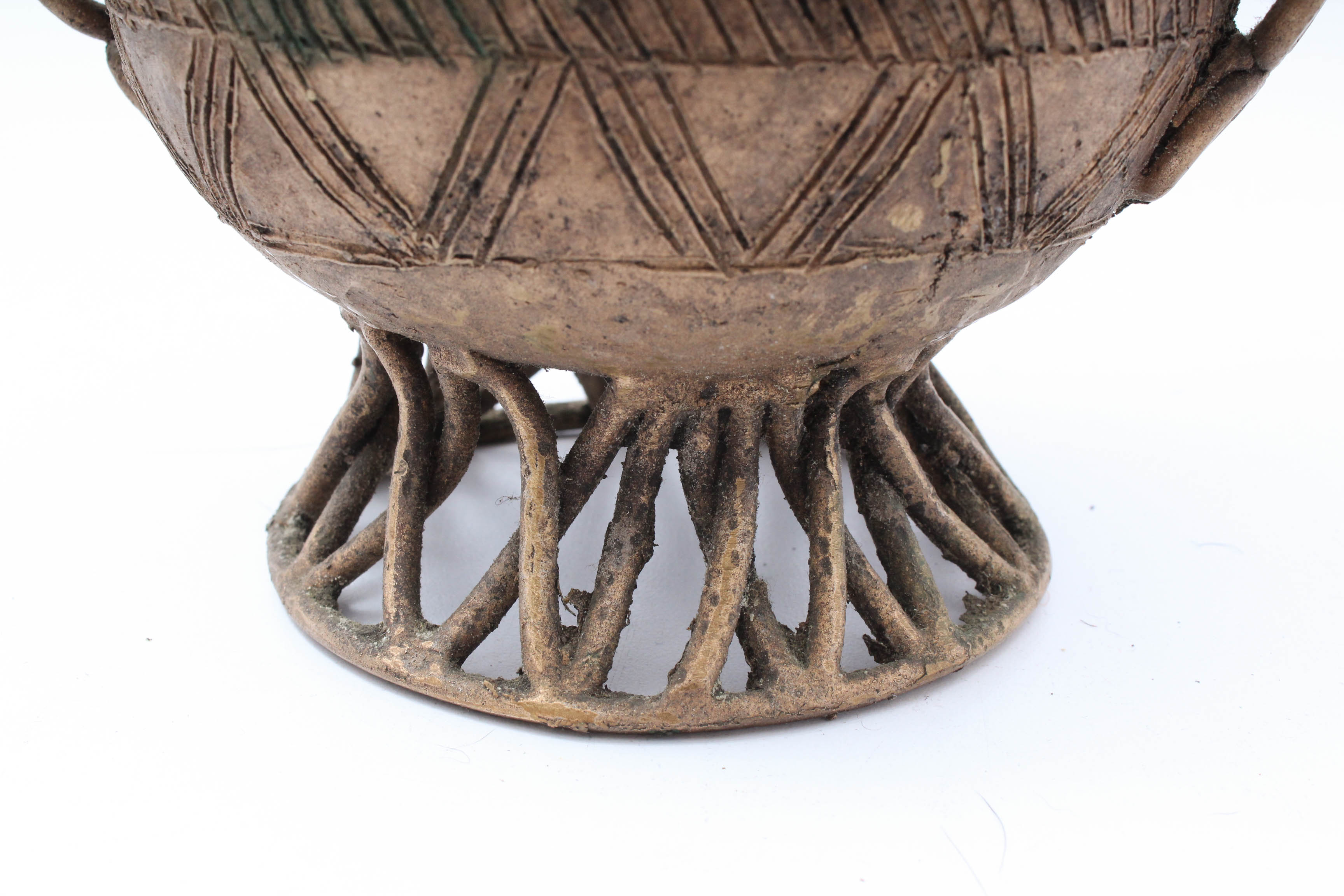 Antique Ashanti Cast Bronze Kuduo Pot | EBTH