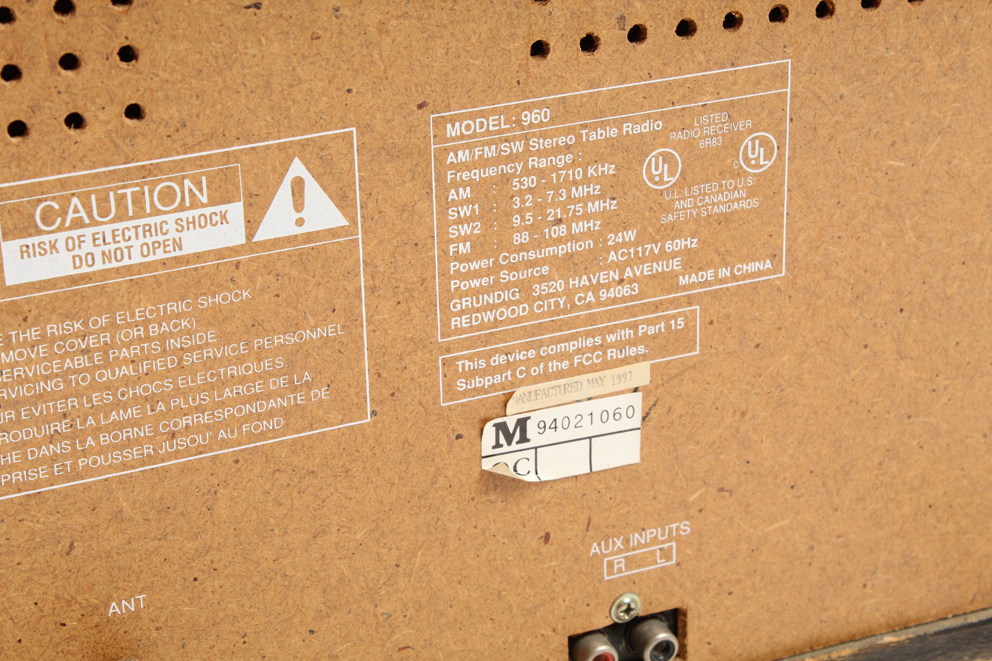 Grundig Model 960 Tabletop Radio | EBTH