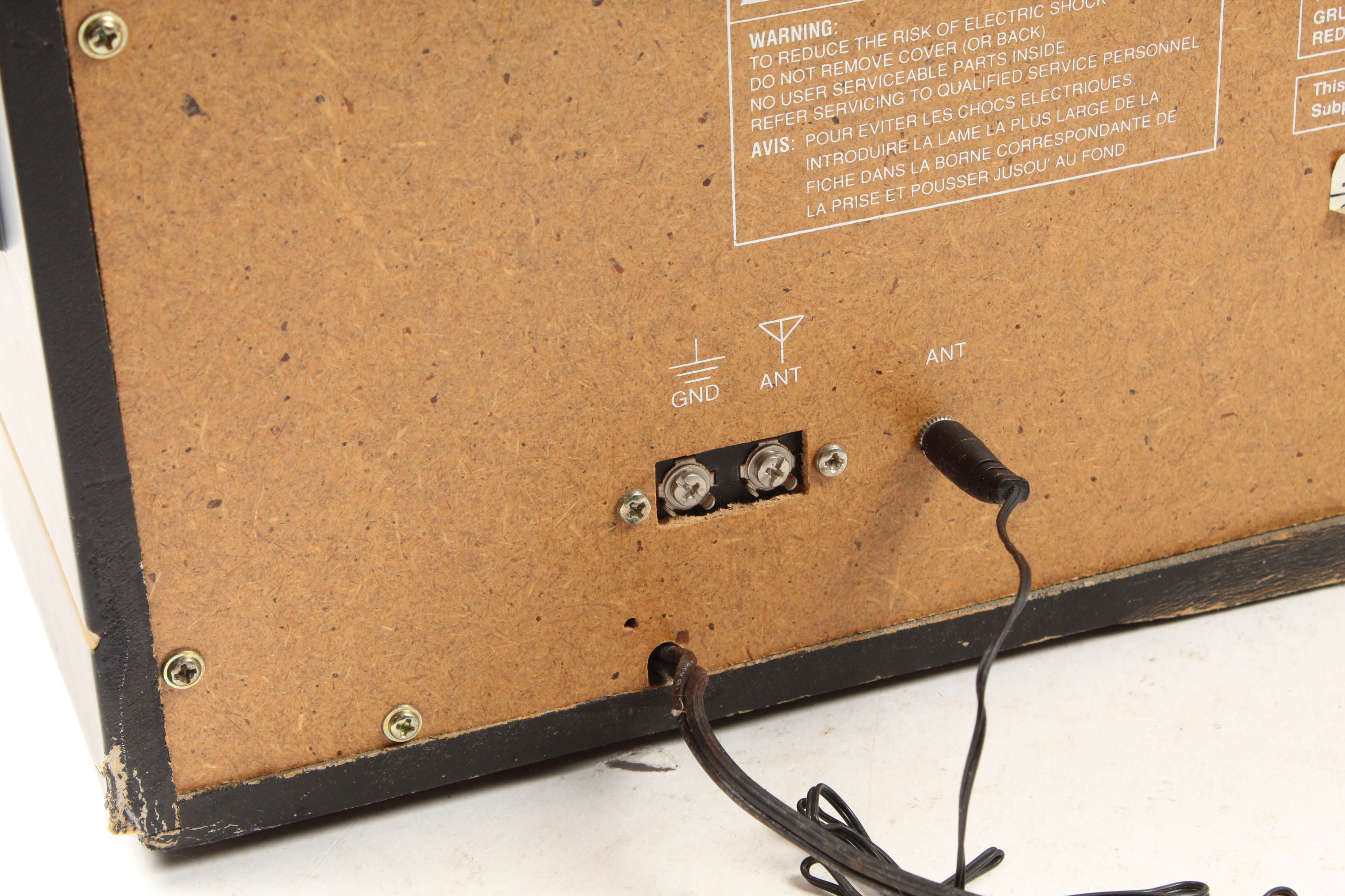 Grundig Model 960 Tabletop Radio | EBTH