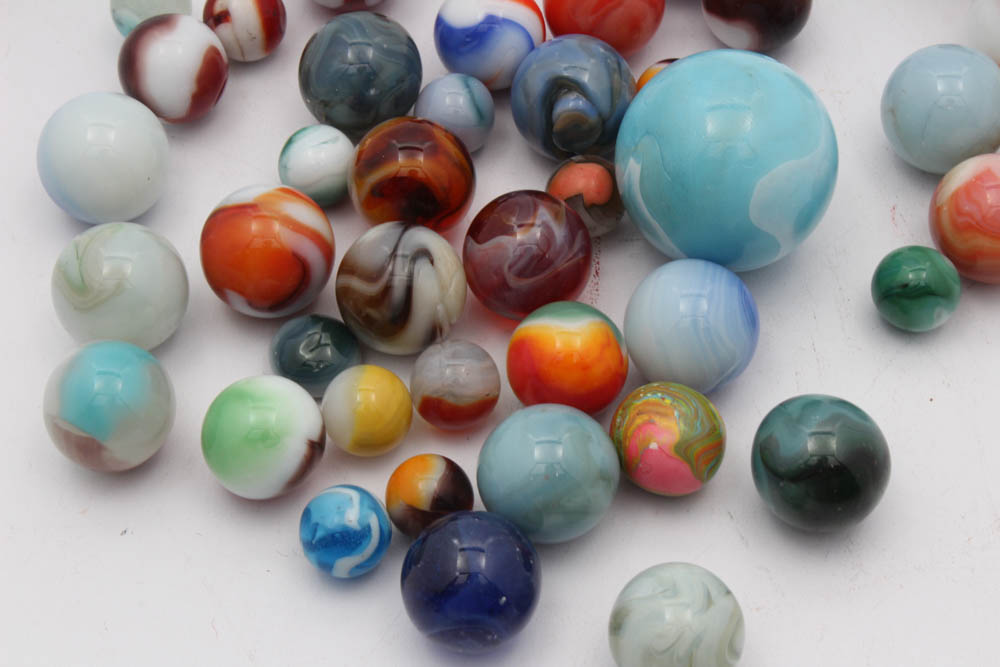 Machine Made and Modern Artisan Handmade Marbles | EBTH