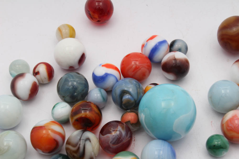 Machine Made and Modern Artisan Handmade Marbles | EBTH