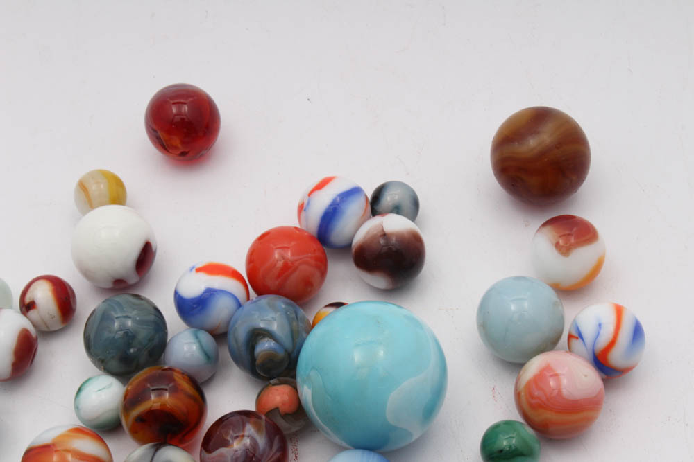 Machine Made and Modern Artisan Handmade Marbles | EBTH
