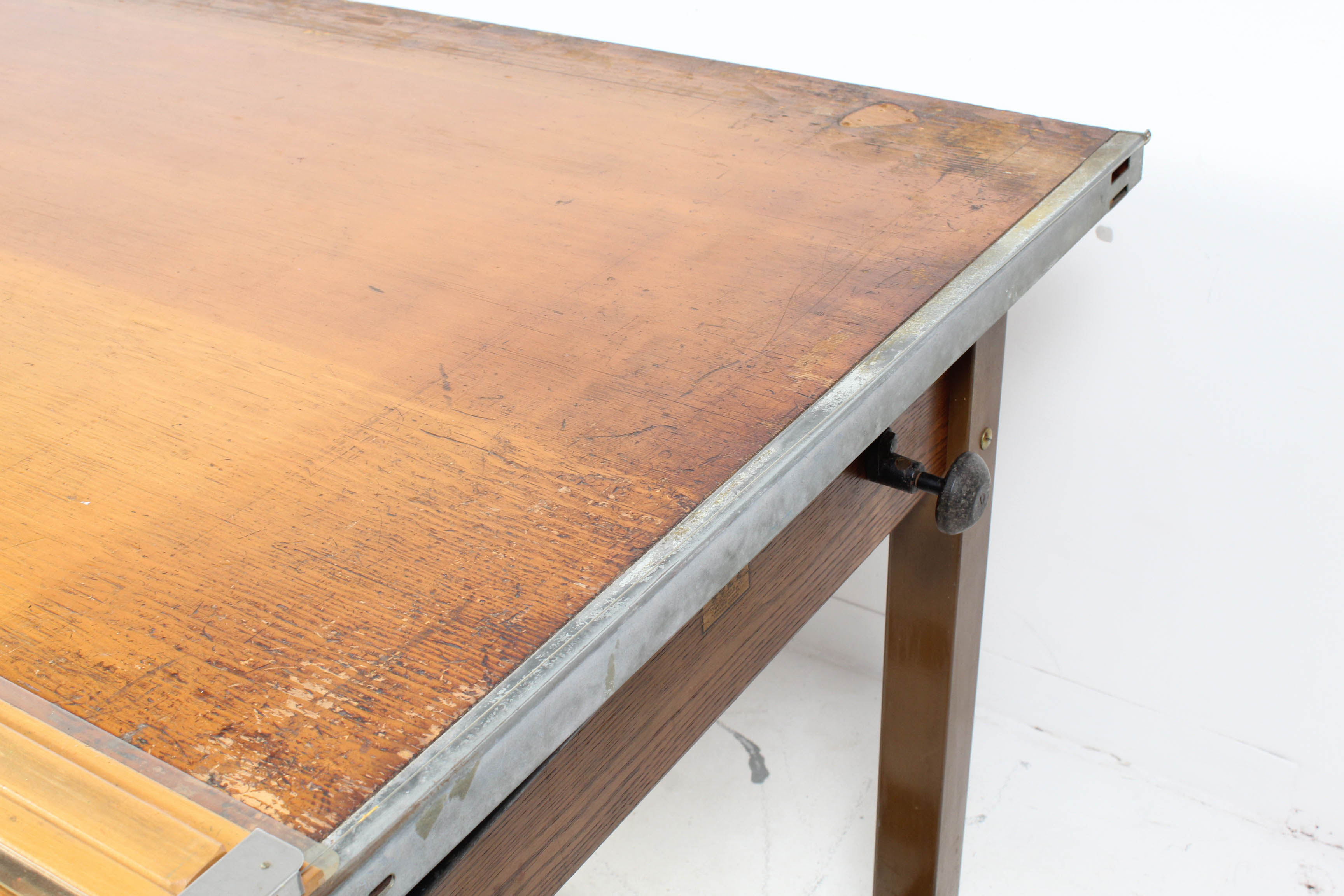 Vintage Hamilton Mfg Co. Drafting Table | EBTH