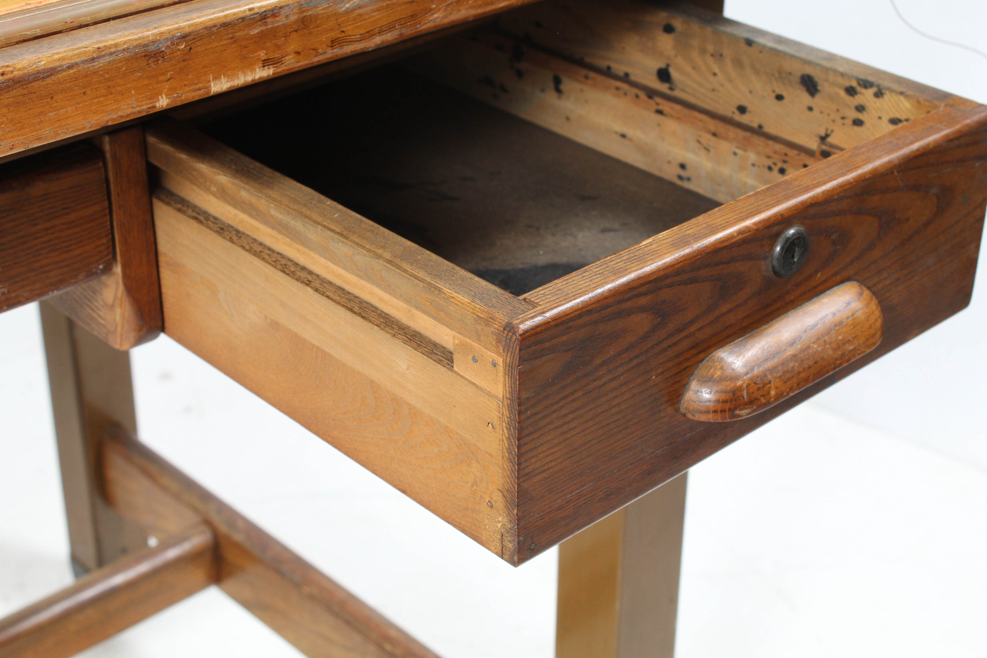 Vintage Hamilton Mfg Co. Drafting Table | EBTH