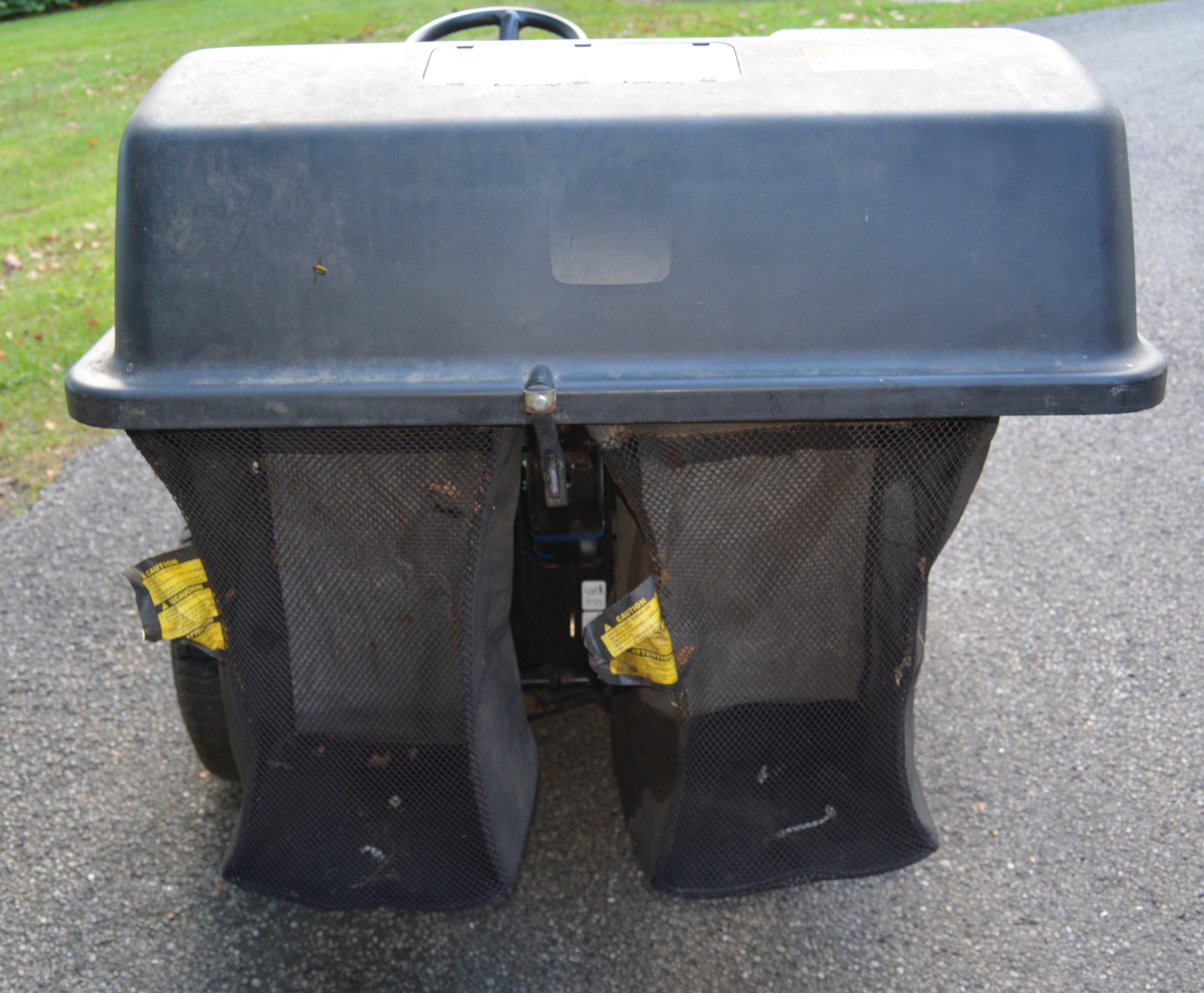 John Deere Tractor Mower L110 with Rear Grass Bagger | EBTH