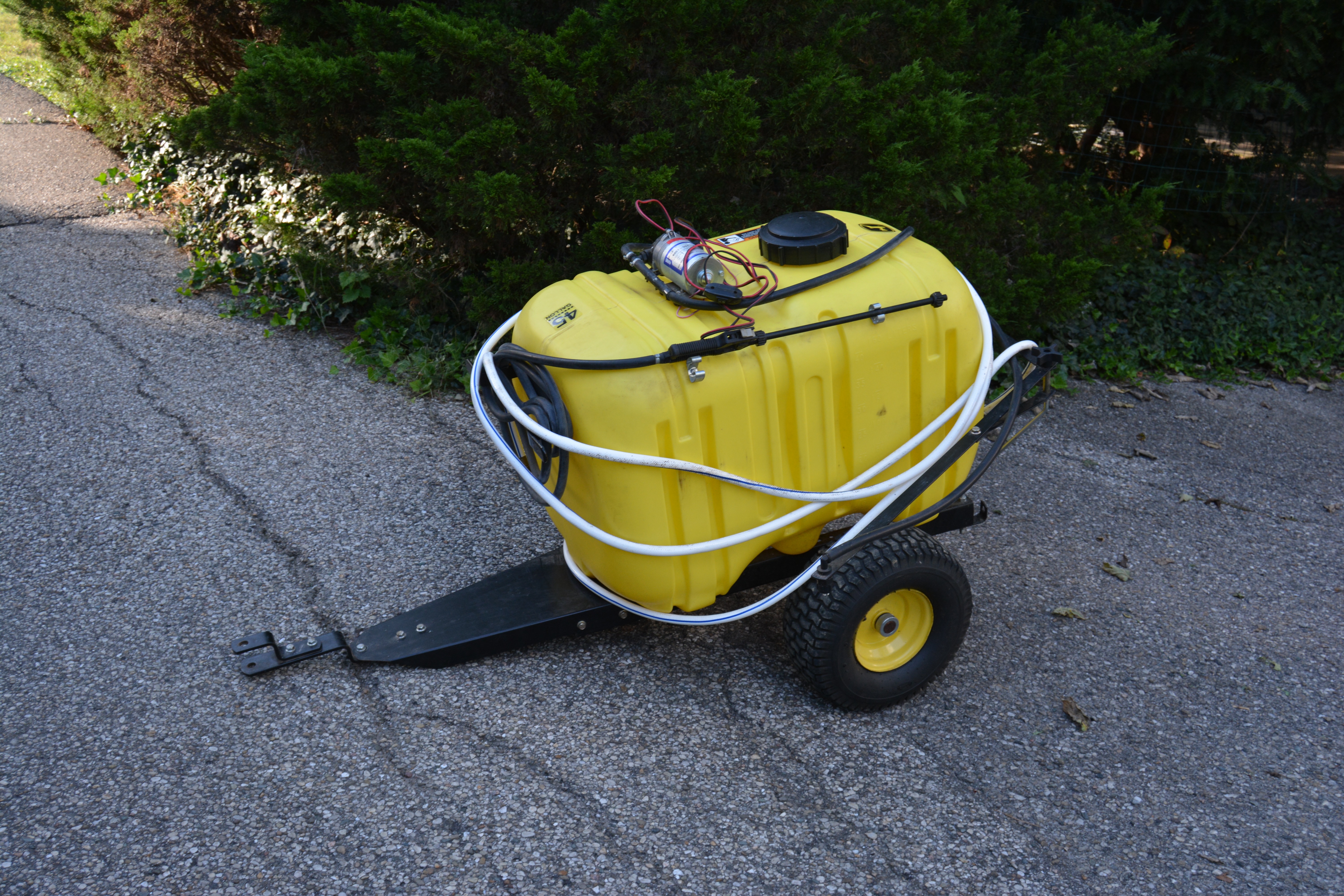 John Deere 45 Gallon Wheeled Sprayer Attachment | EBTH