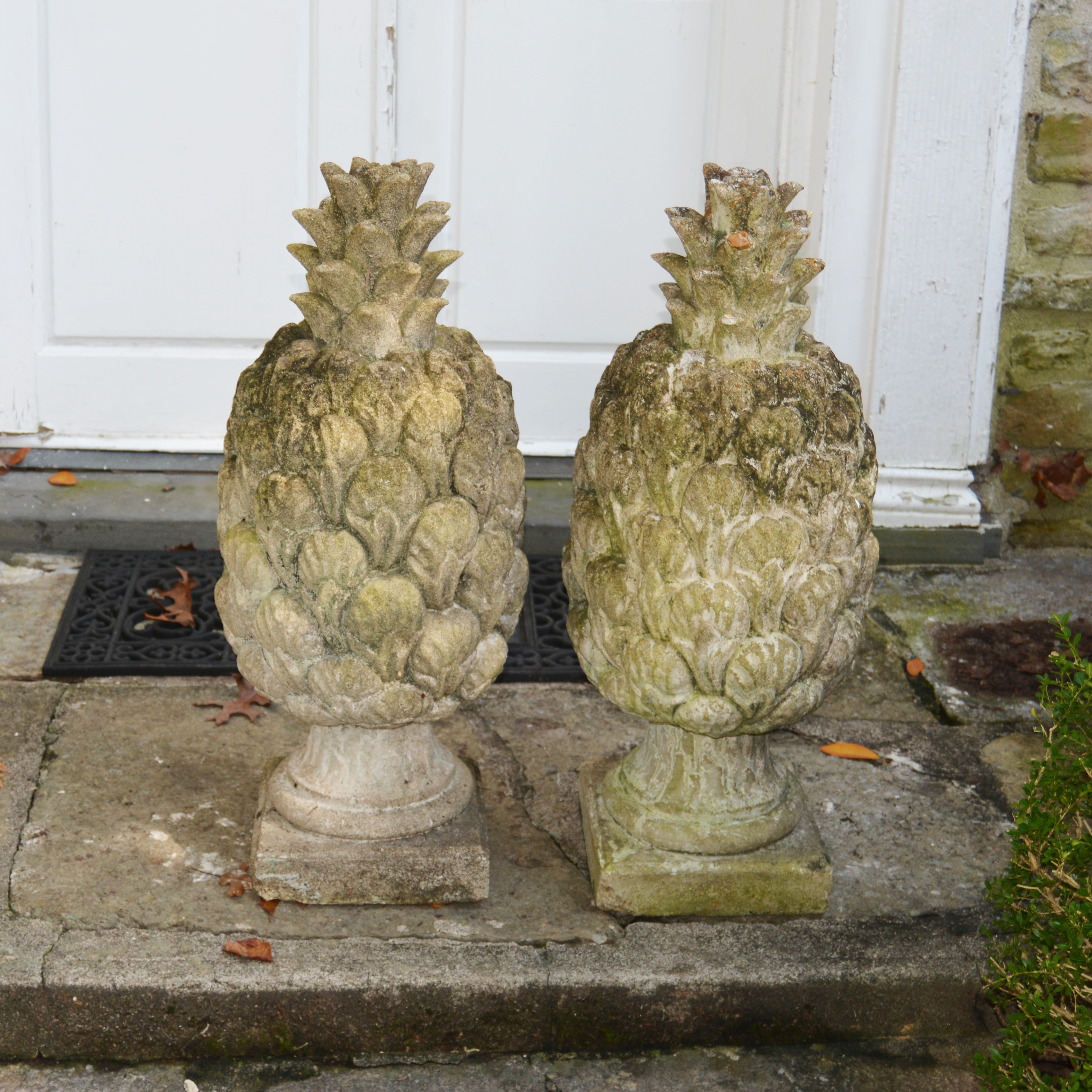 Pair of Concrete Pineapple Garden Statues | EBTH