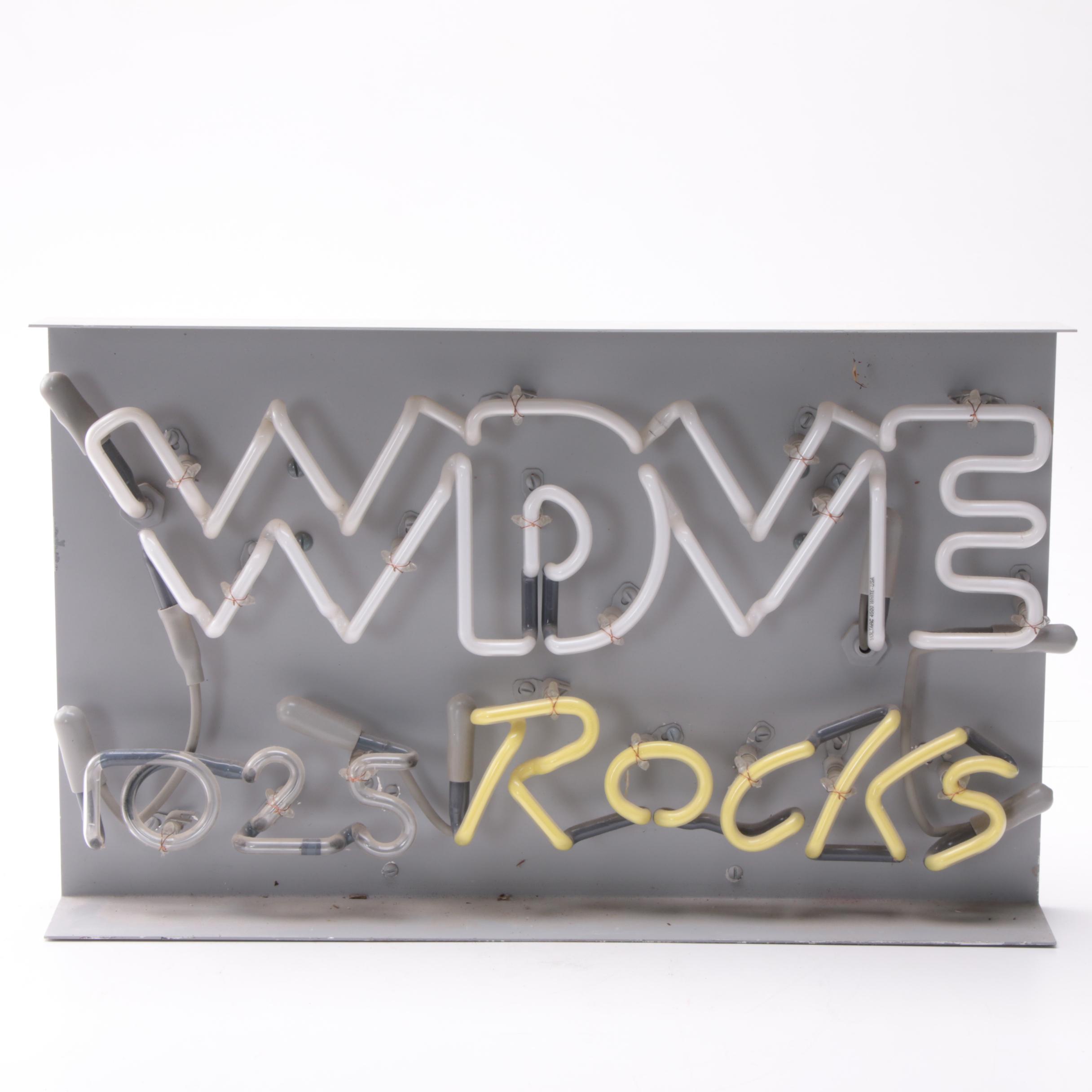 102.5 WDVE Pittsburgh Neon Radio Station Sign by Trasco | EBTH