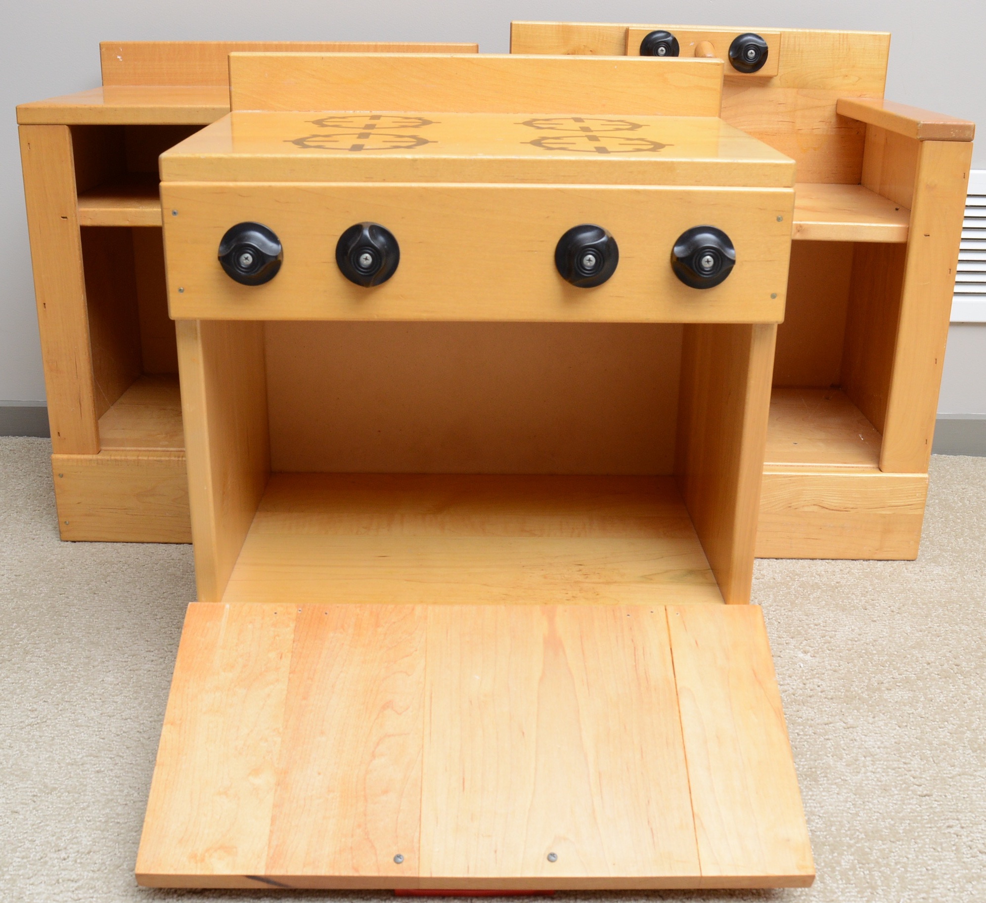 Vintage Community Three Piece Maple Kitchen Set | EBTH