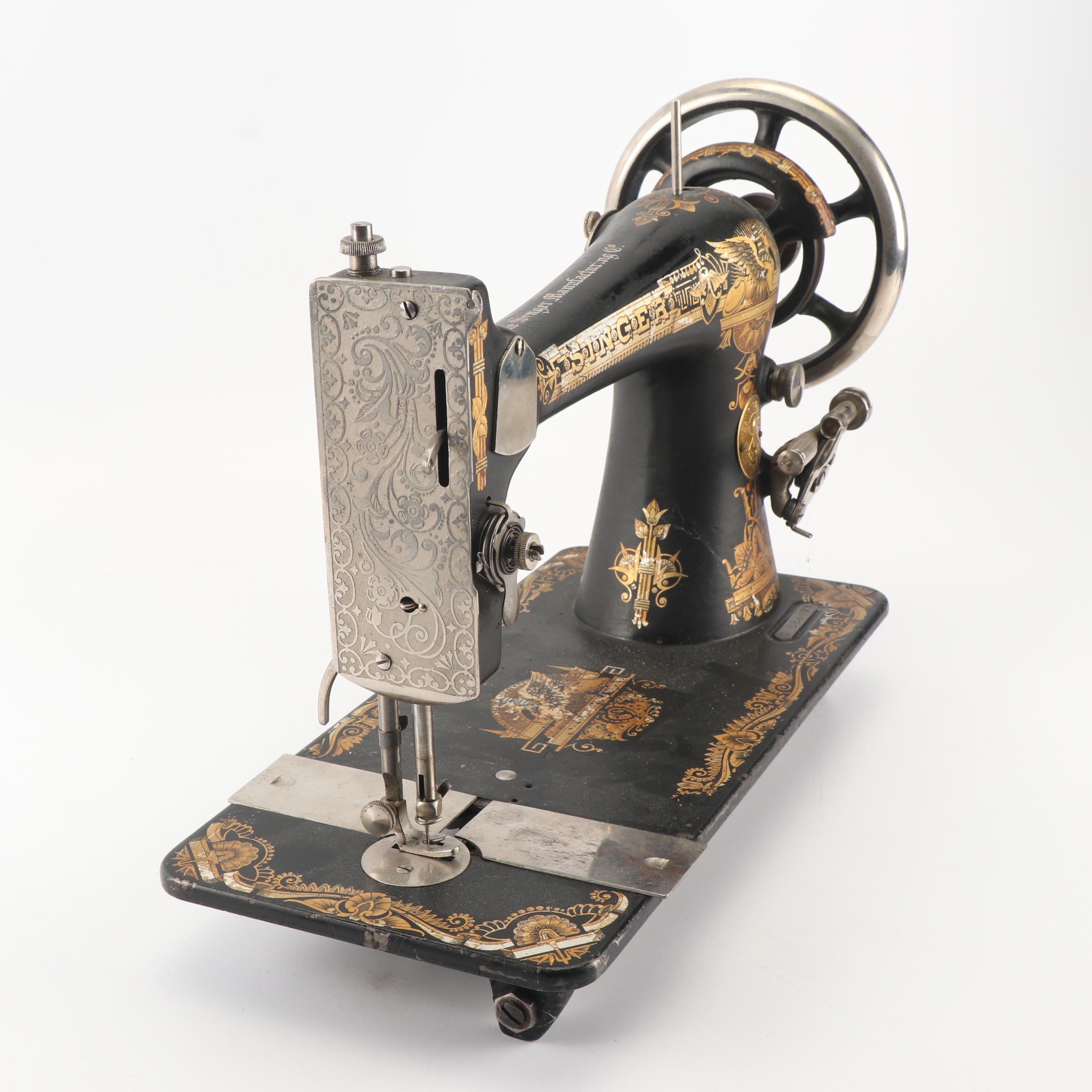 Singer Model 27 Sewing Machine, 1910 | EBTH