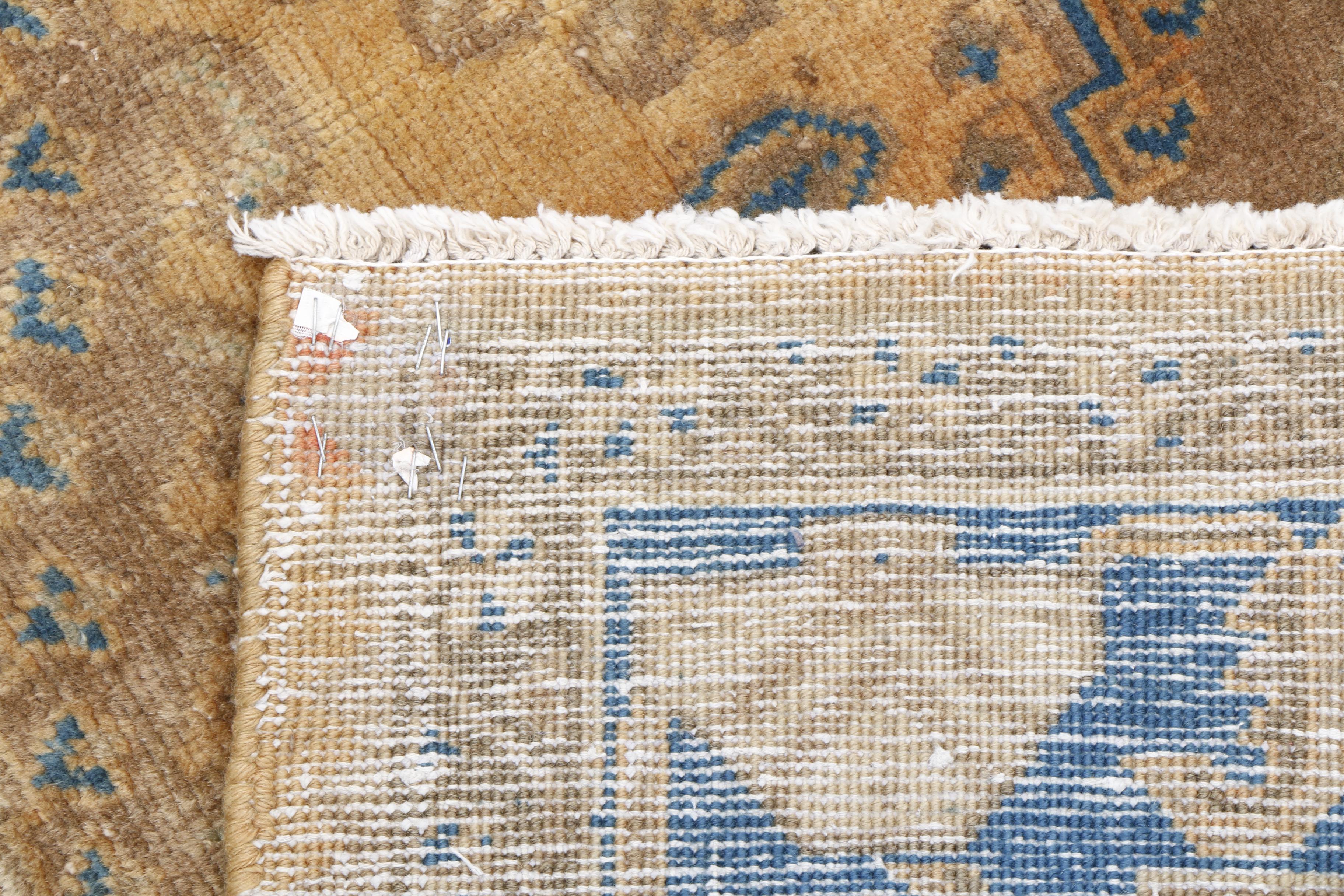 Hand-Knotted Persian Viss Room-Sized Rug | EBTH