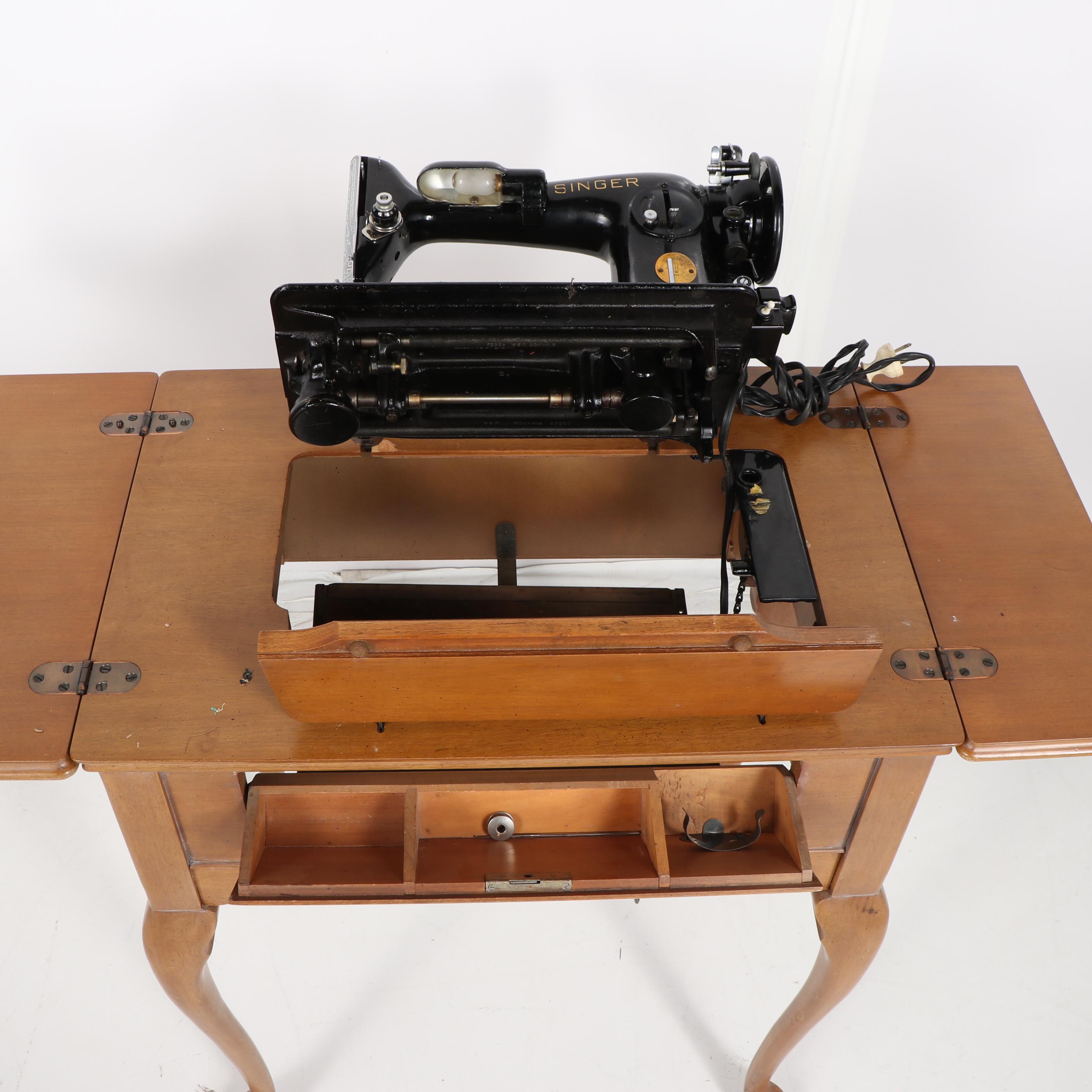 Singer Model 201 Sewing Machine Table, 1946 | EBTH