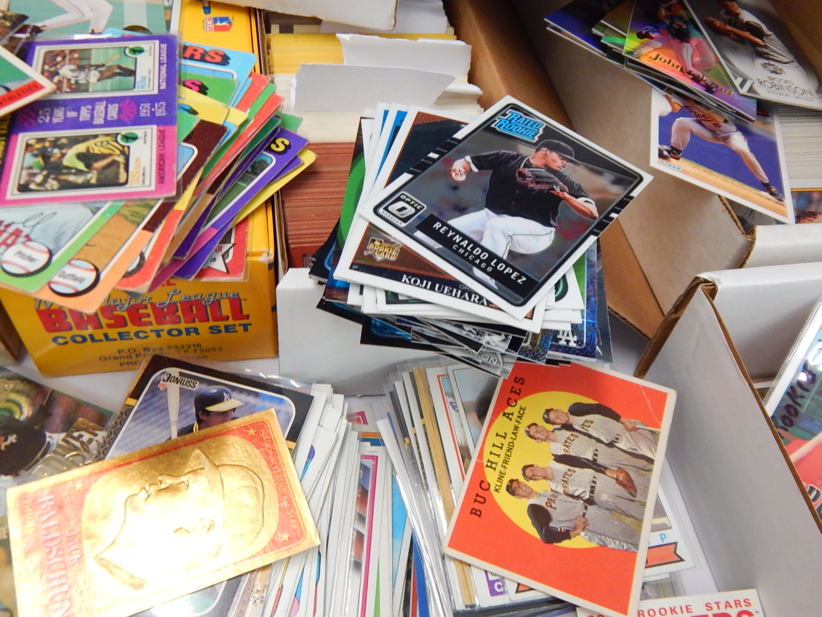 Large Baseball Card Collection with Full and Partial Sets | EBTH
