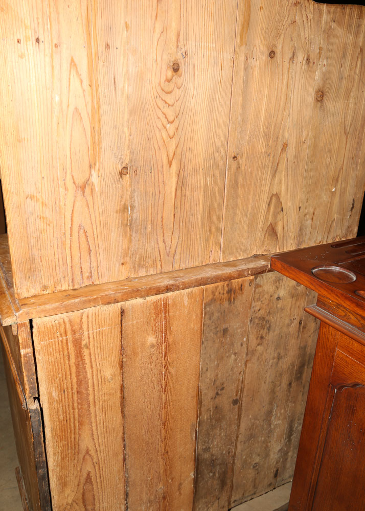 Antique Pine Two-Piece Setback Hutch Cabinet | EBTH