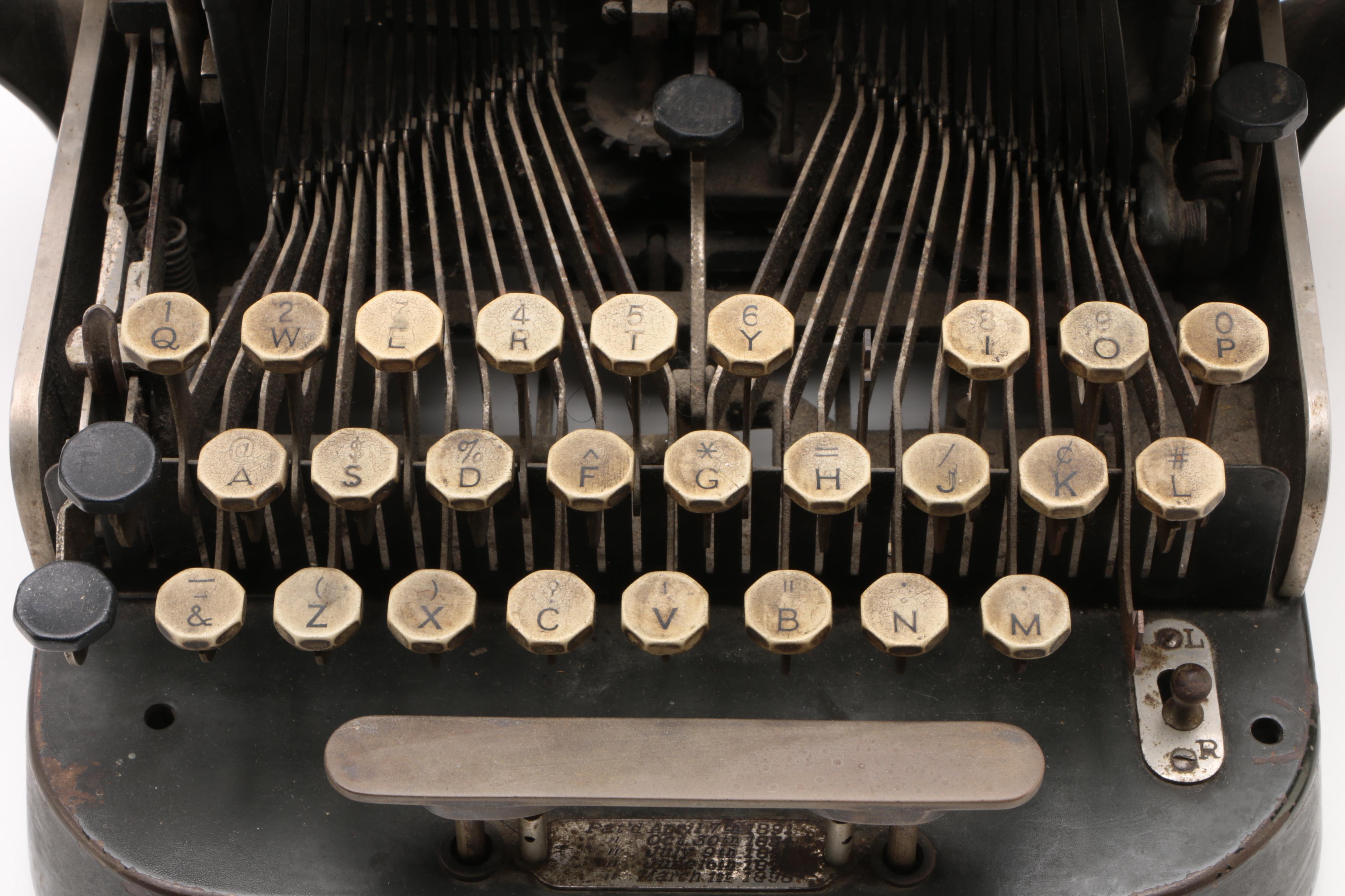 The Oliver No. 3 Standard Visible Typewriter, 1906 | EBTH