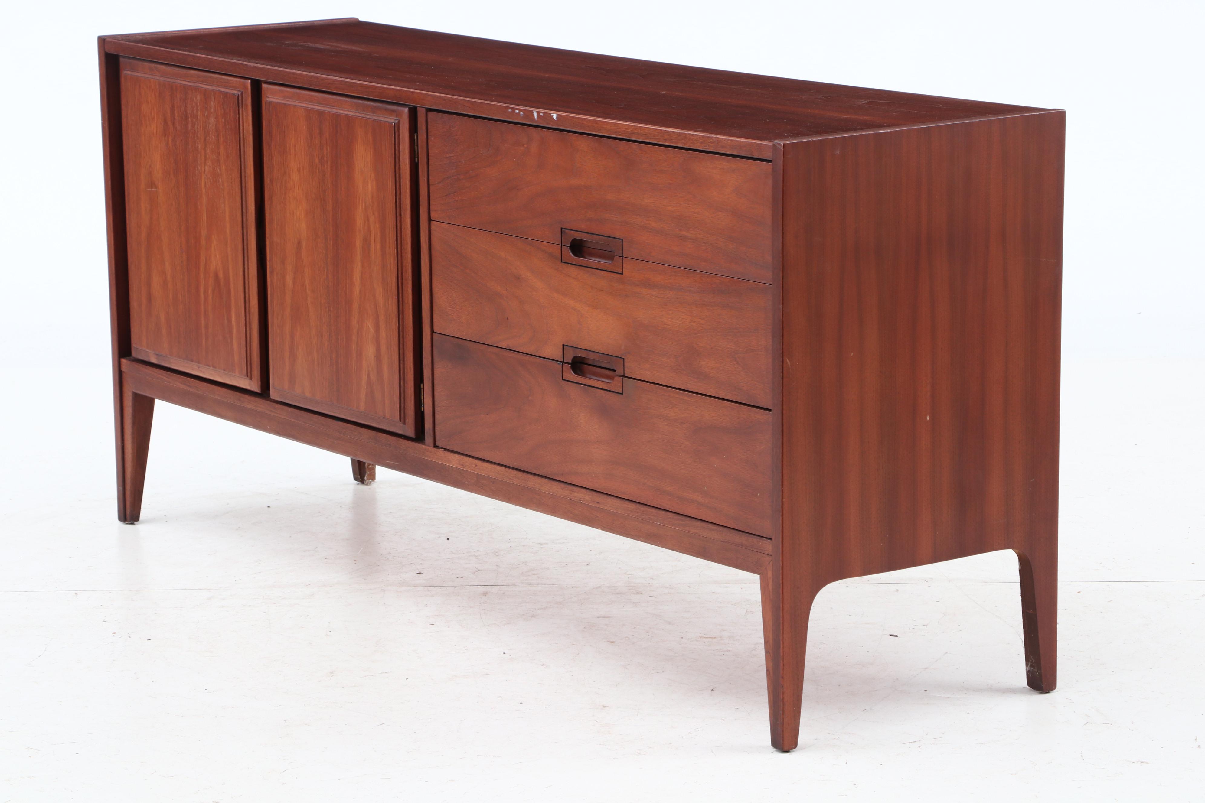 Mid Century Modern Sideboard | EBTH