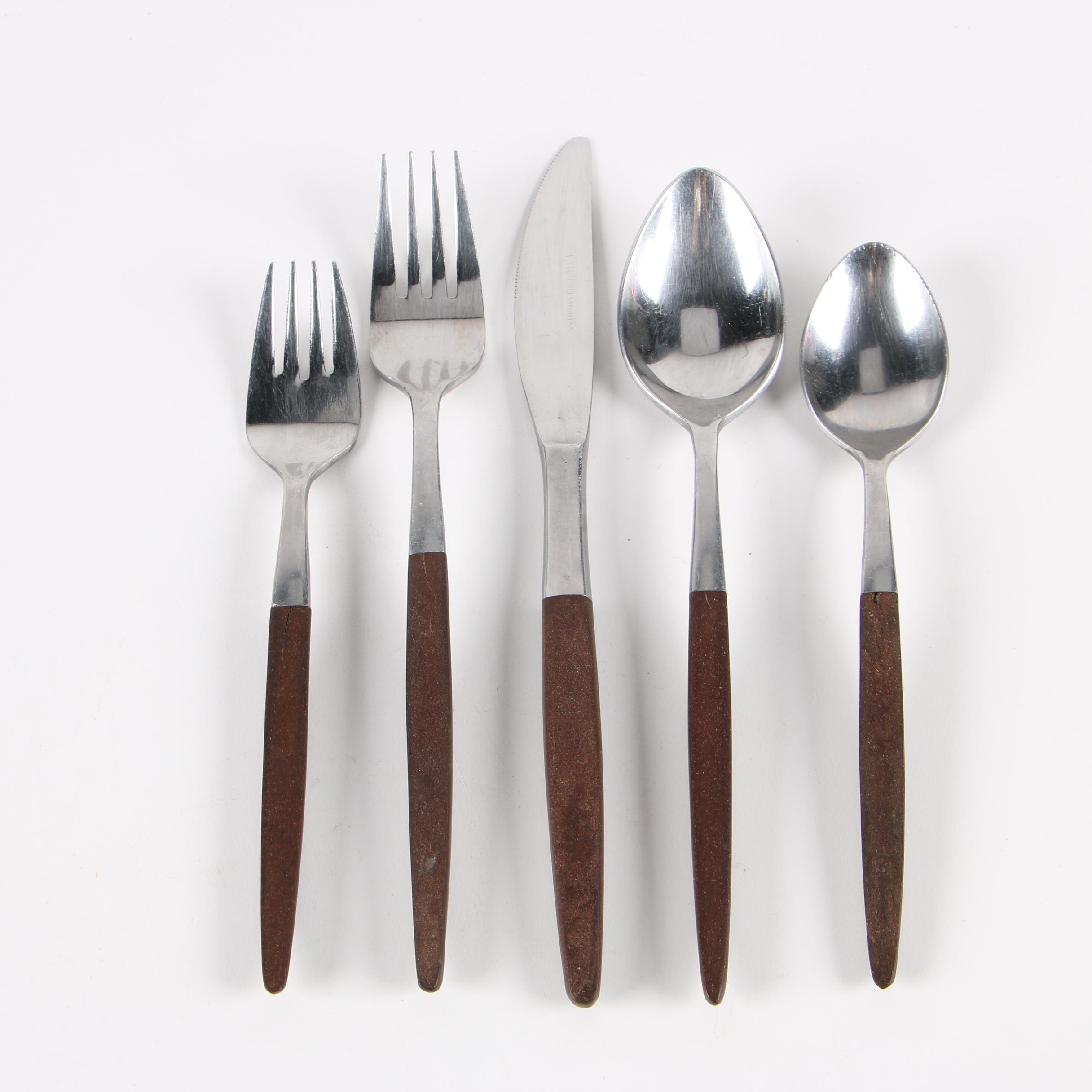 Pyramid Mid-Century Danish Modern Style Stainless Flatware | EBTH