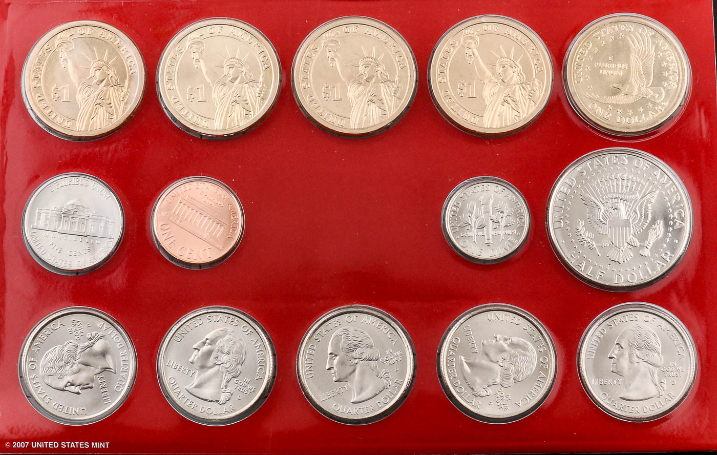 2007 United States Uncirculated Denver and Philadelphia Mint Set | EBTH