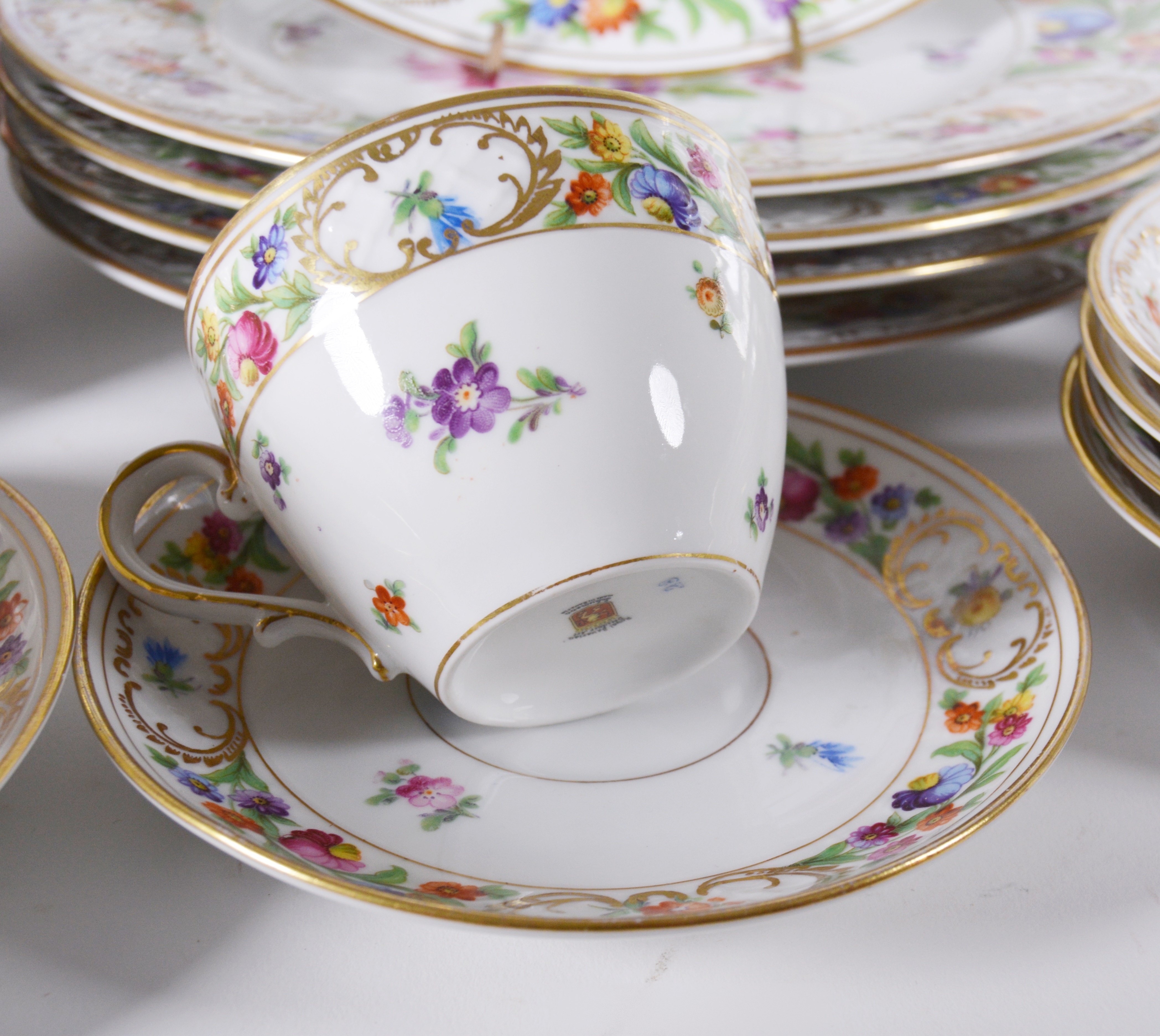 Schumann-Bavaria "Empress Dresden Flowers" China Dinnerware Set | EBTH