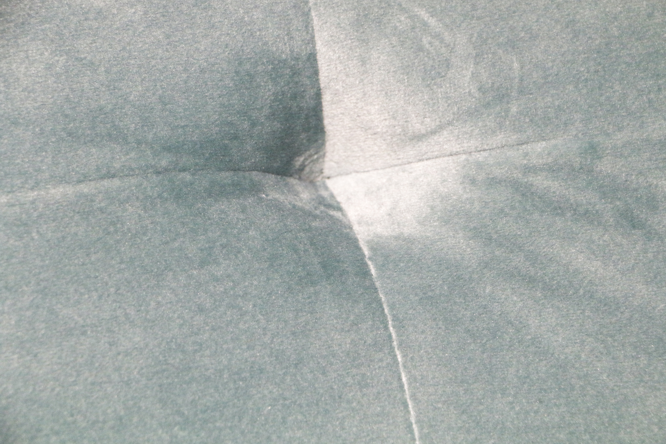 Button-Tufted Upholstered Storage Ottoman by Tainoki, 21st Century | EBTH