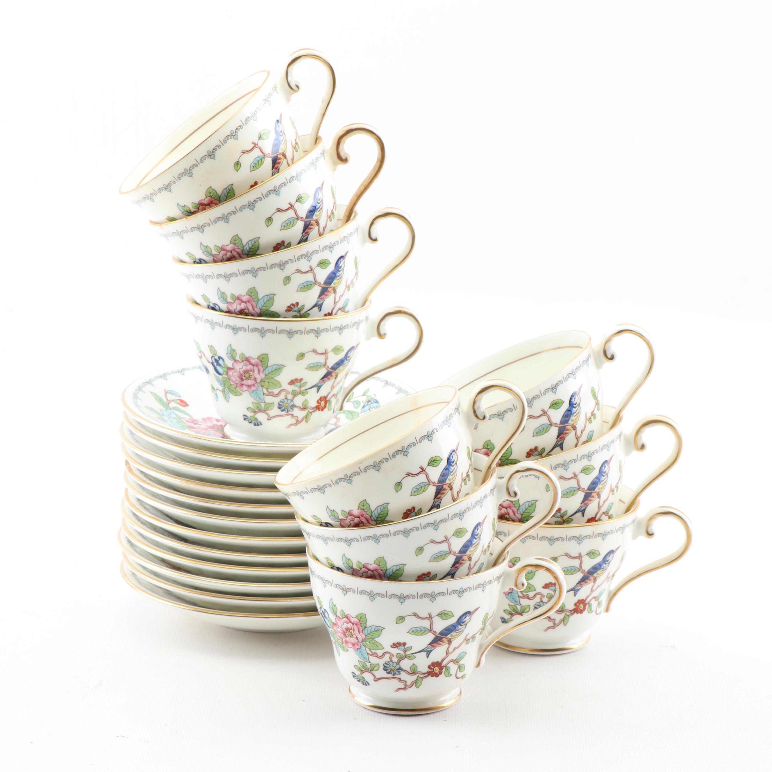 Aynsley "Pembroke" Bone China Dinnerware Set | EBTH