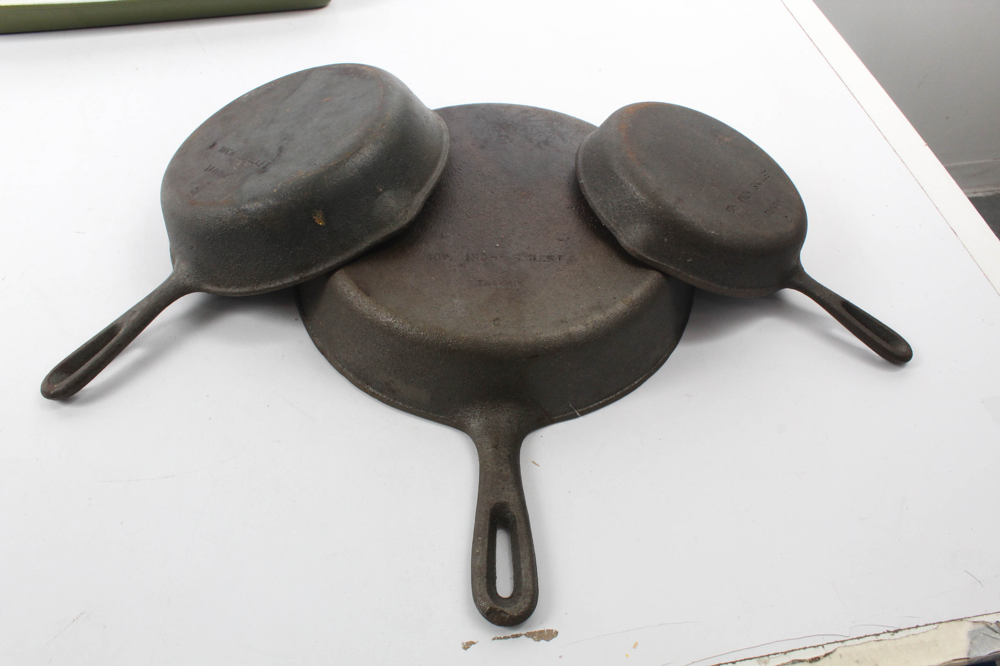 Enameled and Raw Cast Iron Cookware, Mid Century | EBTH