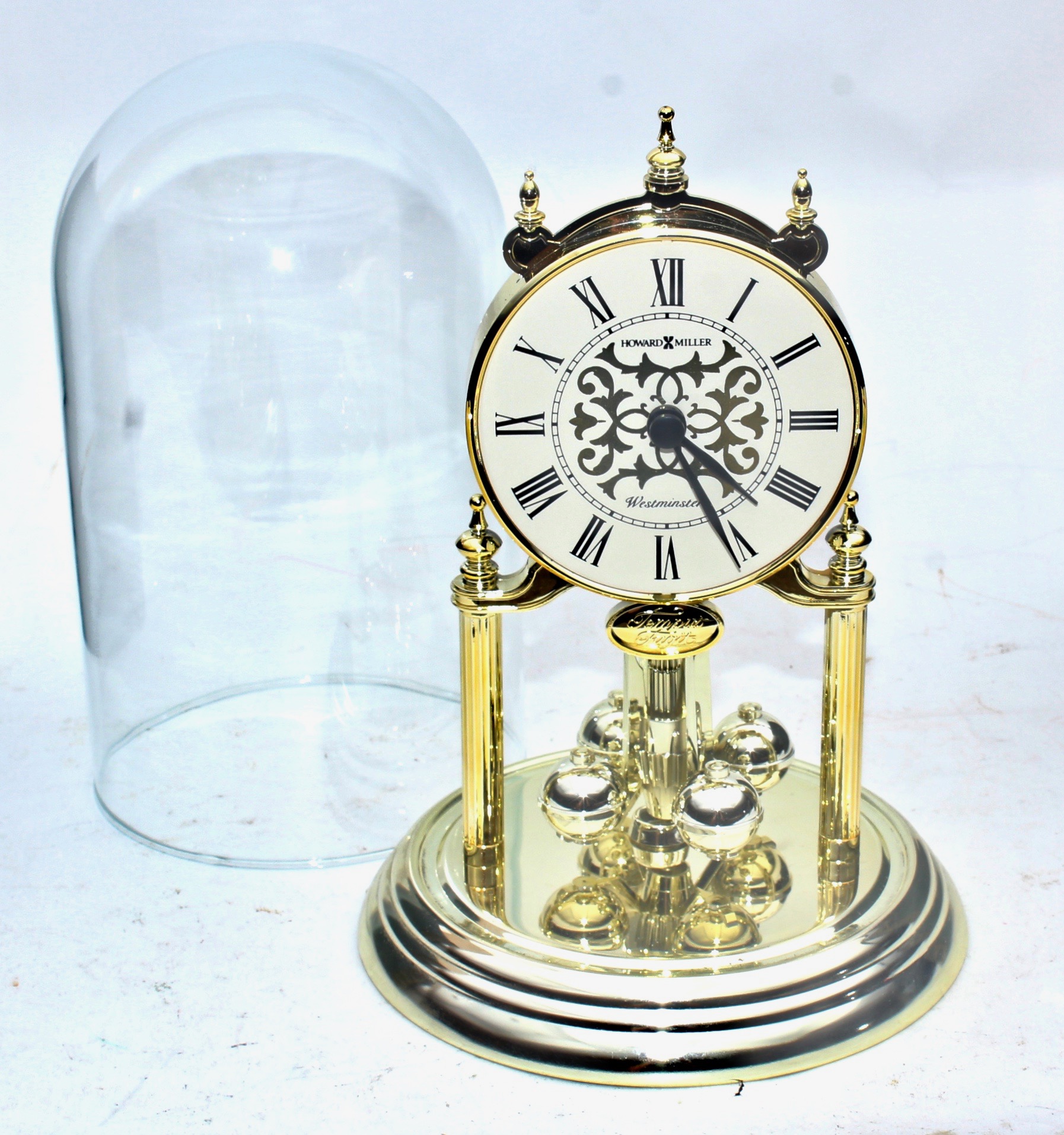 Howard Miller Westminster Tempus Fugit Anniversary Clock | EBTH