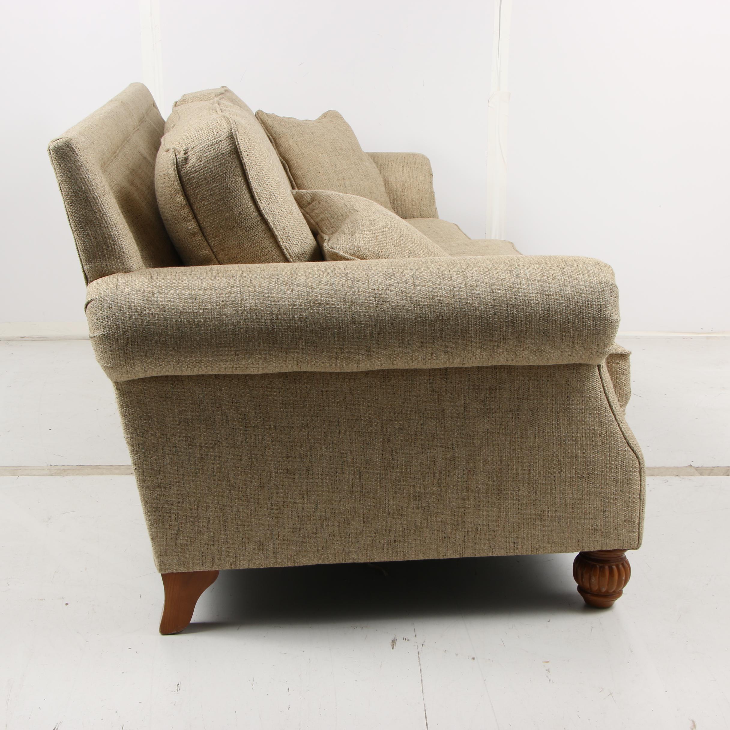 Contemporary Mayo Furniture Sofa | EBTH