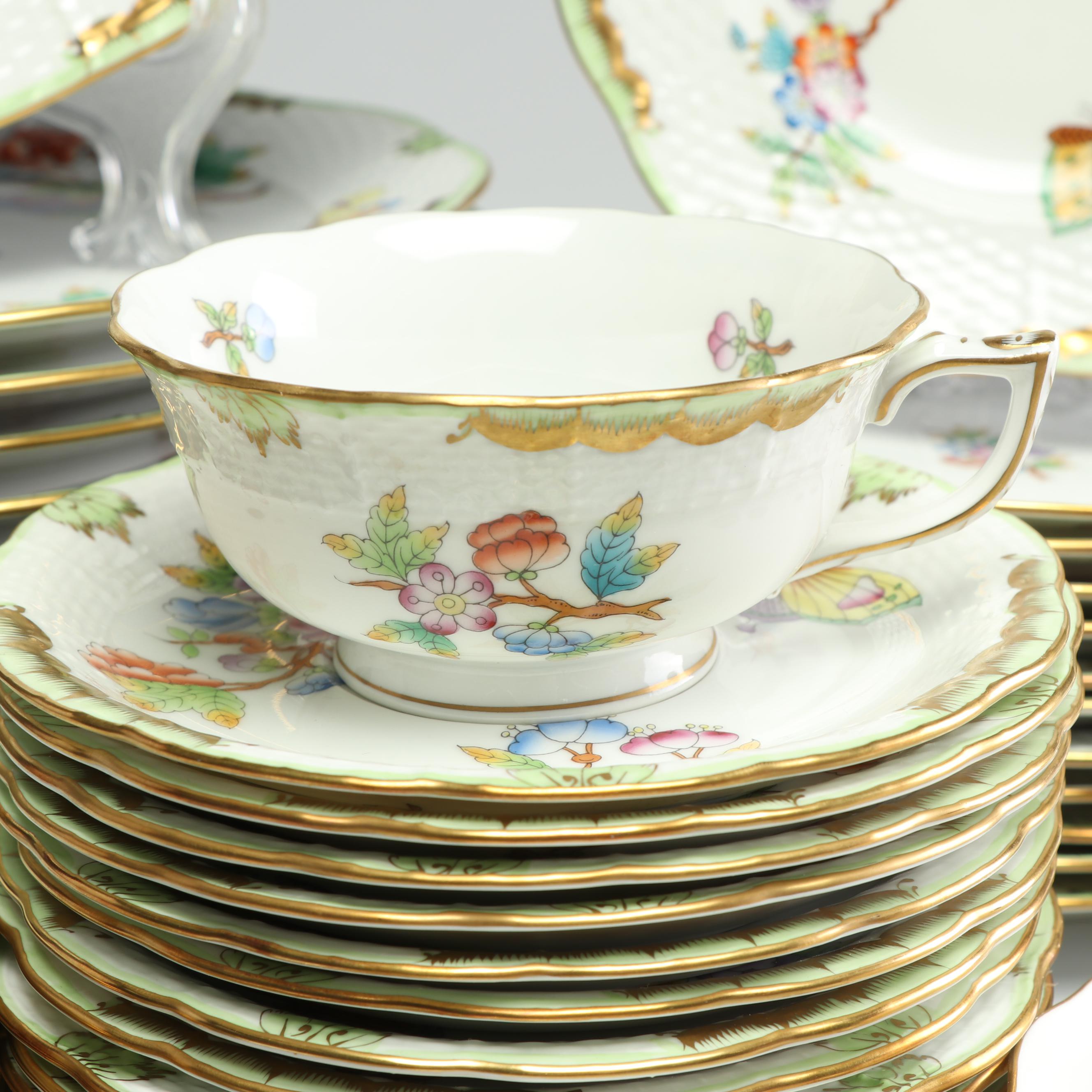 Herend "Queen Victoria" Dinnerware Service for Twelve, Late 20th ...