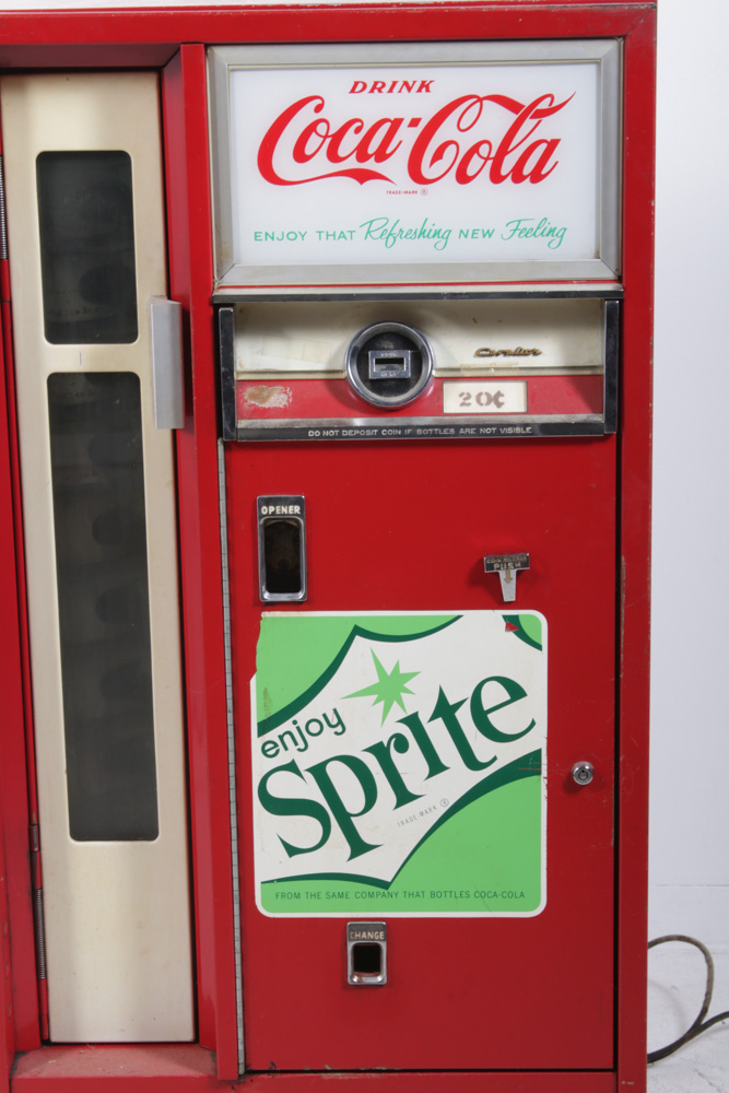 Cavalier Coca-Cola Bottle Vending Machine, circa 1960's | EBTH