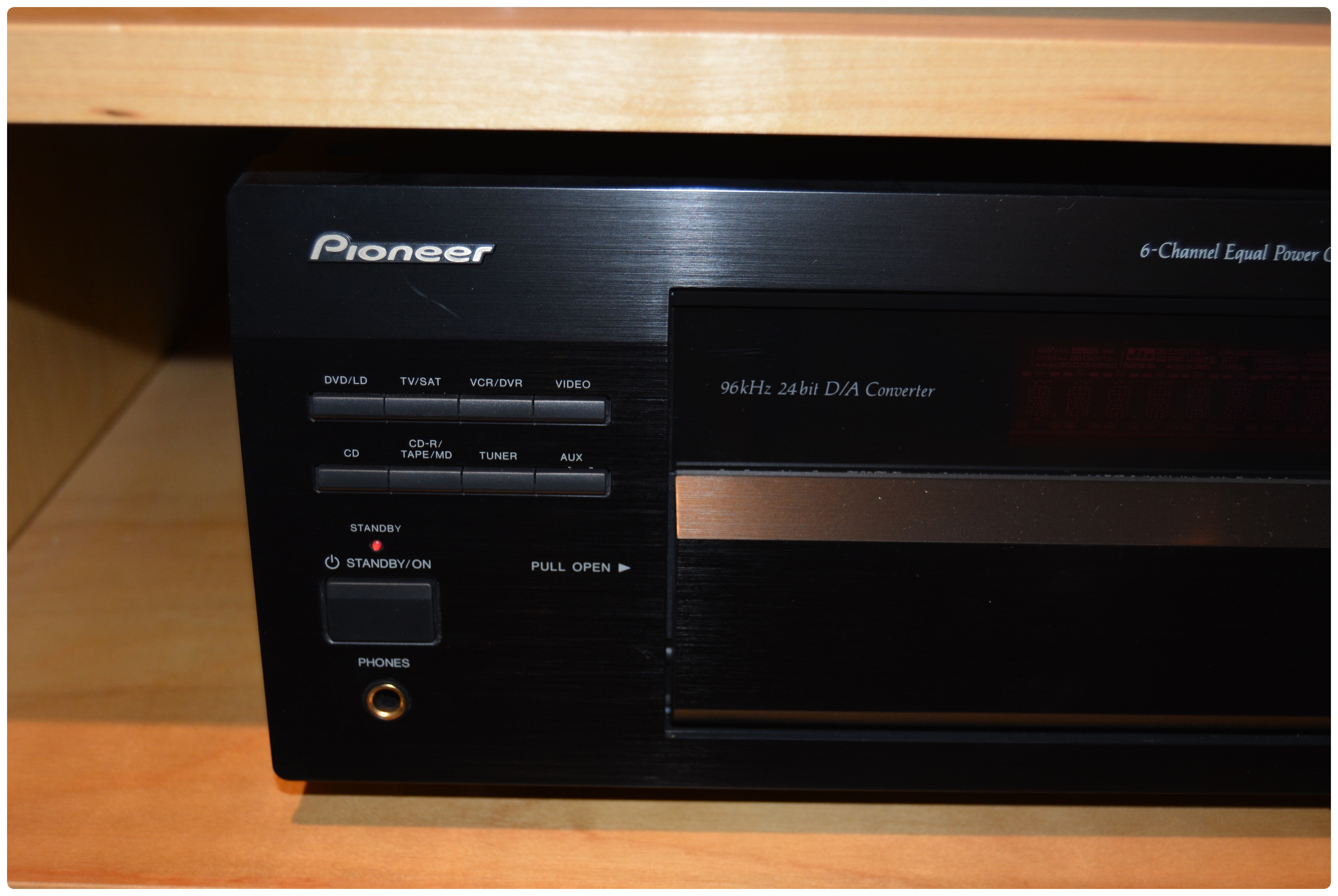 Pioneer 25 Disc CD Player, Pioneer Multi-Channel Receiver and Magnavox ...