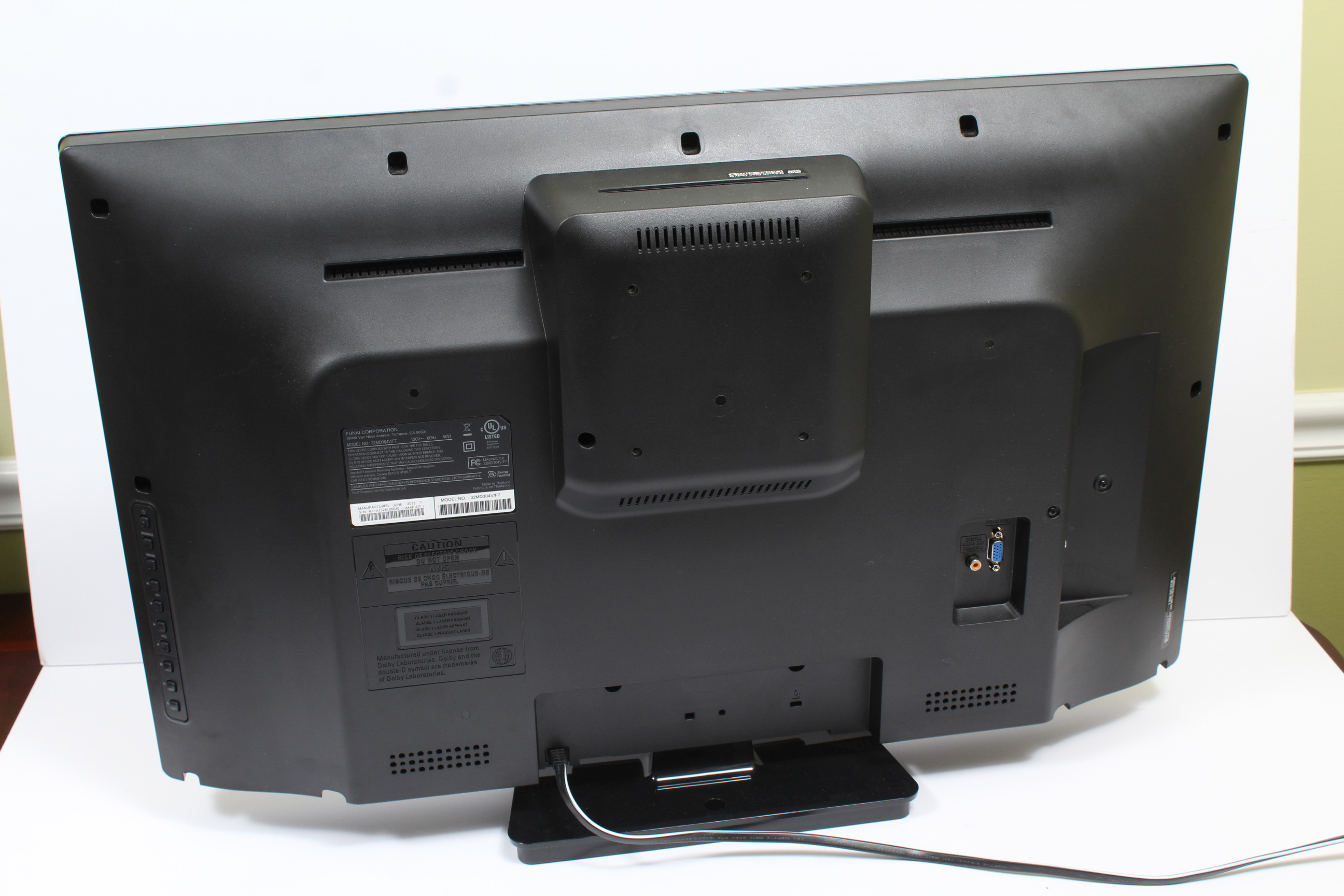 Magnavox 32-Inch Flat Screen Television | EBTH