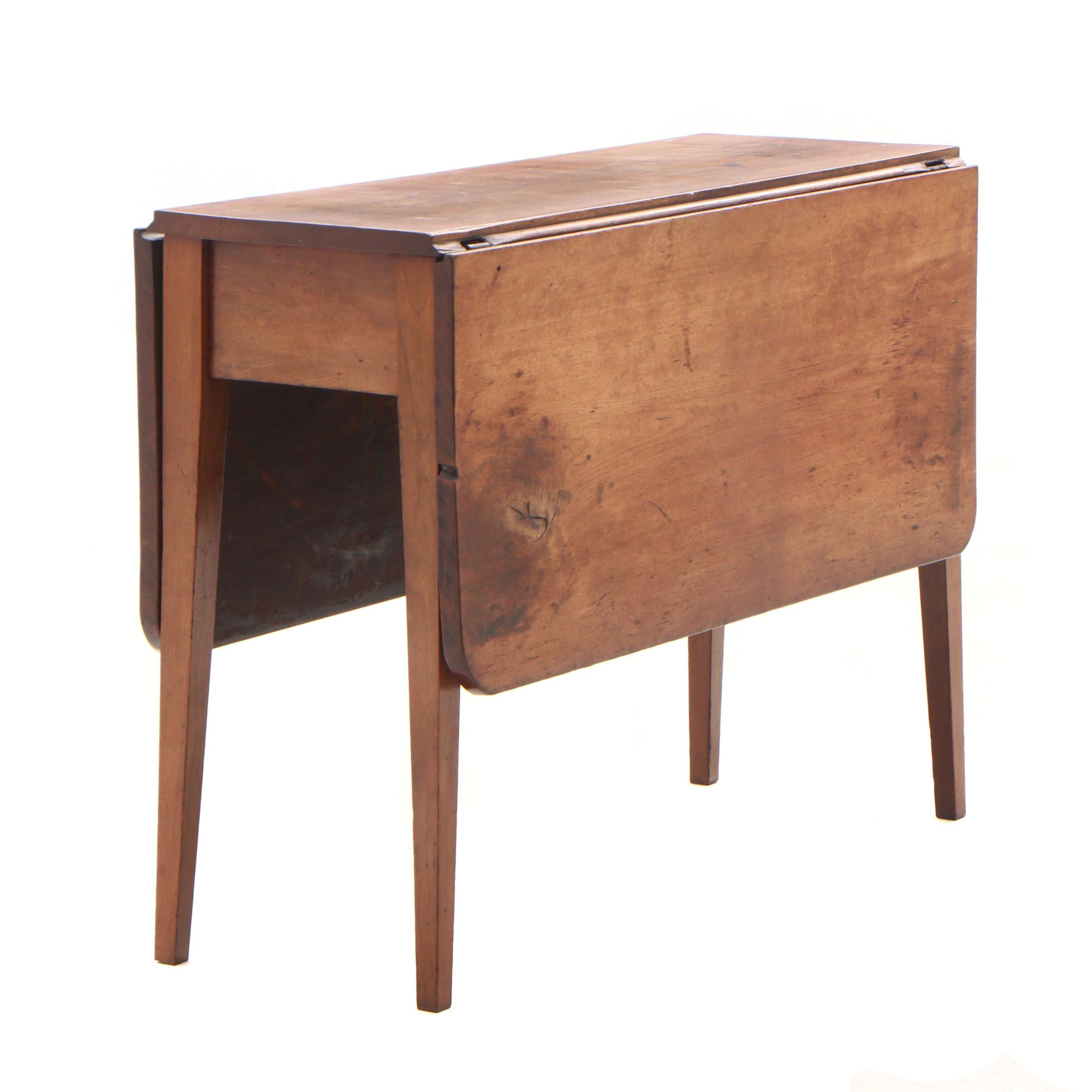 Federal Cherry Drop Leaf Table Early 1900's | EBTH