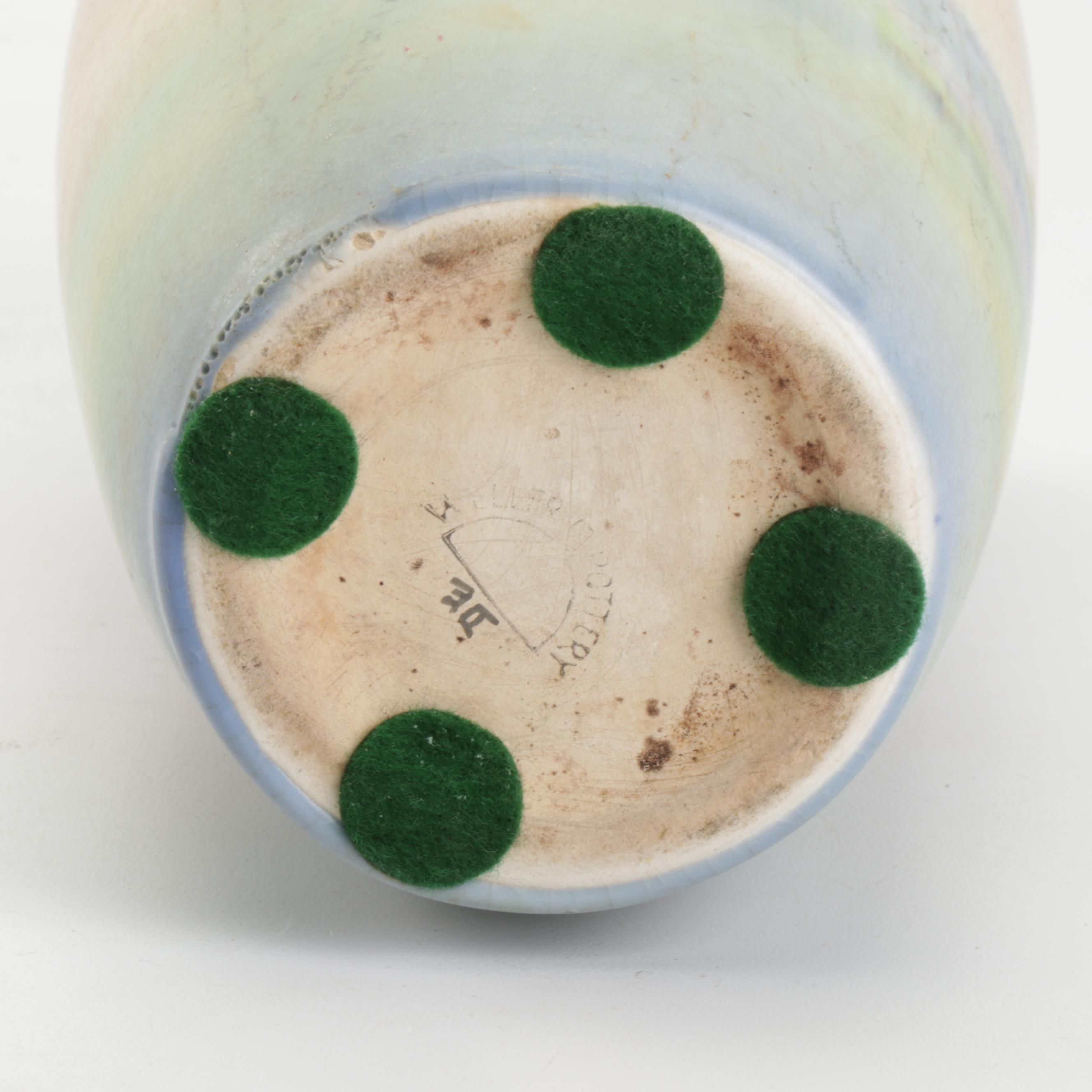 Weller Pottery "Scenic Hudson" Hand-Painted Vase, 1915-1936 | EBTH
