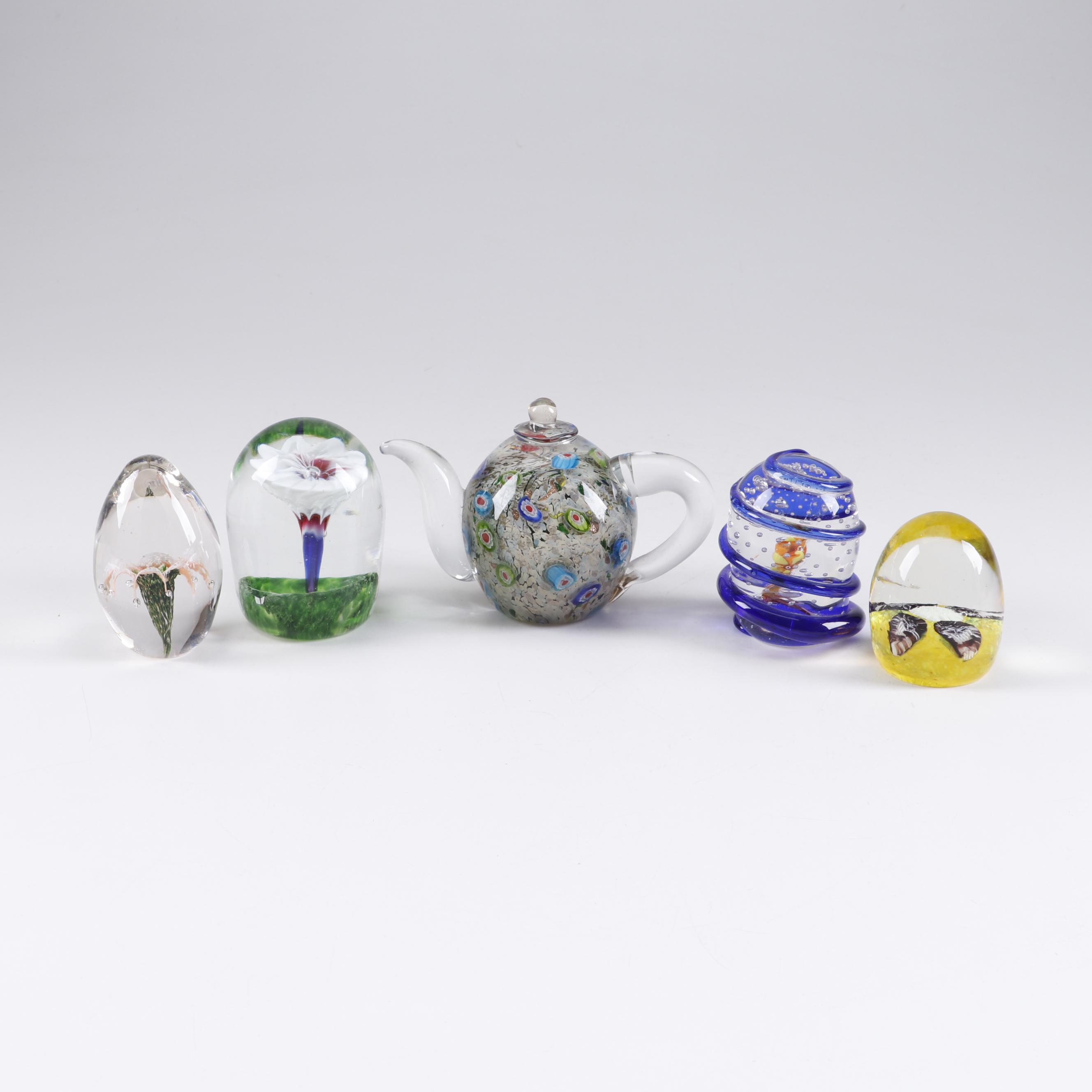 Art Glass Paperweights Featuring Murano, Dale Tiffany, and Titan | EBTH