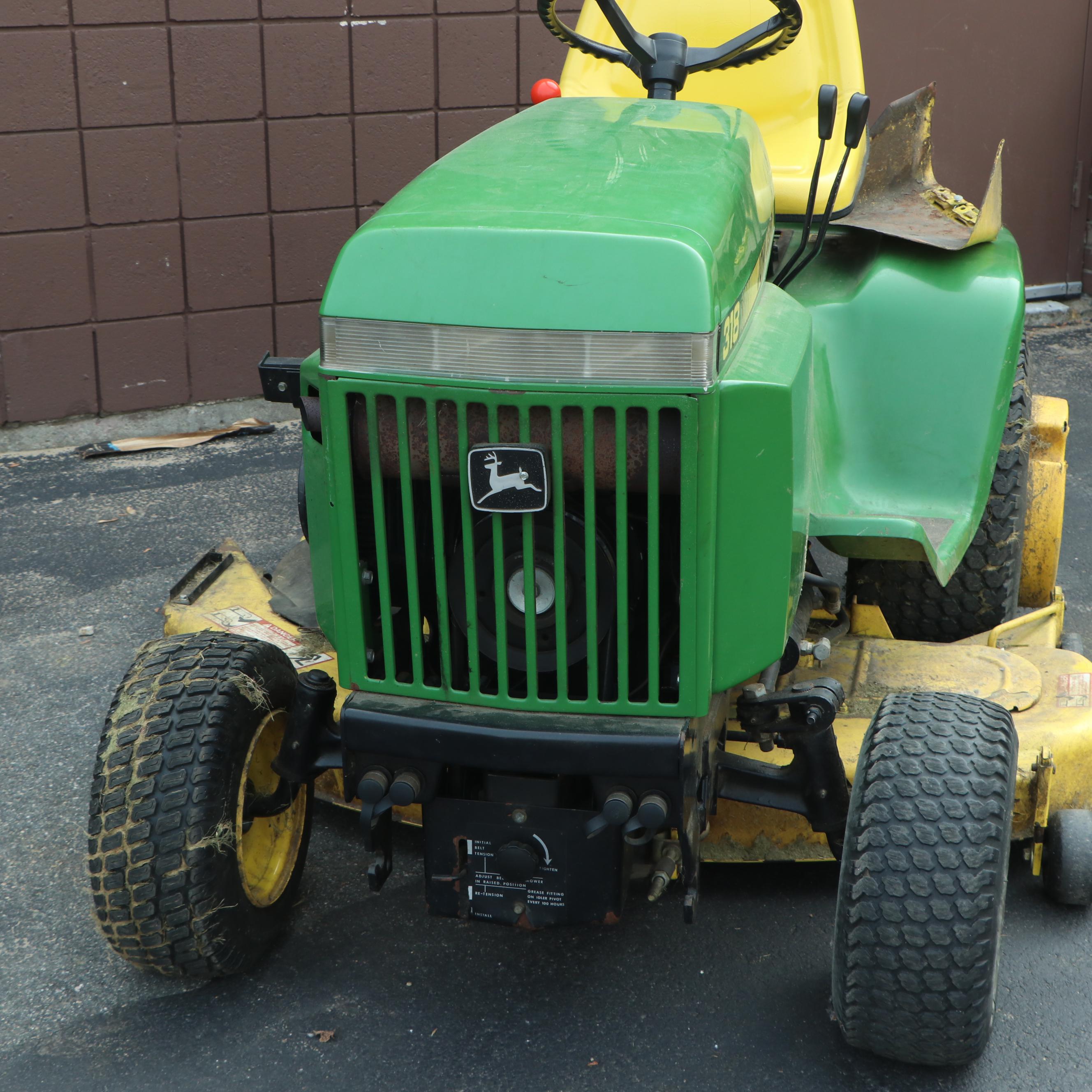 John Deere 318 Lawn Tractor | EBTH