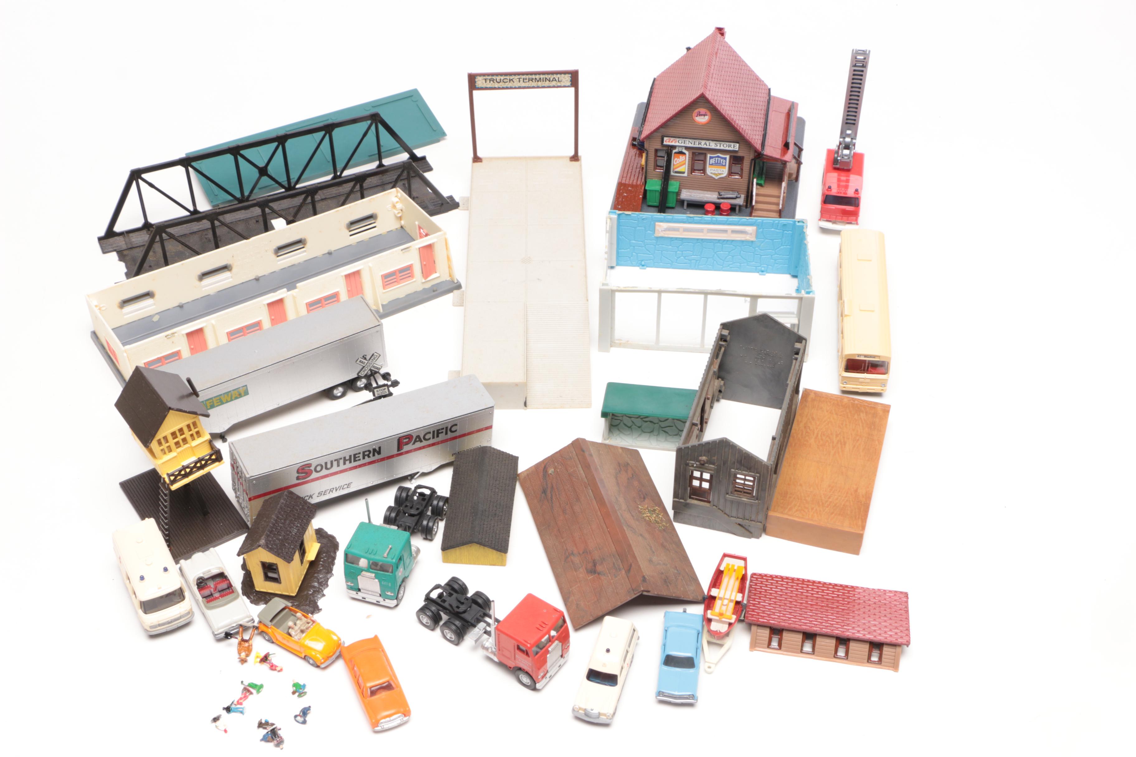 HO Trains, Buildings, and Accessories Including Tyco, Lionel, and More ...
