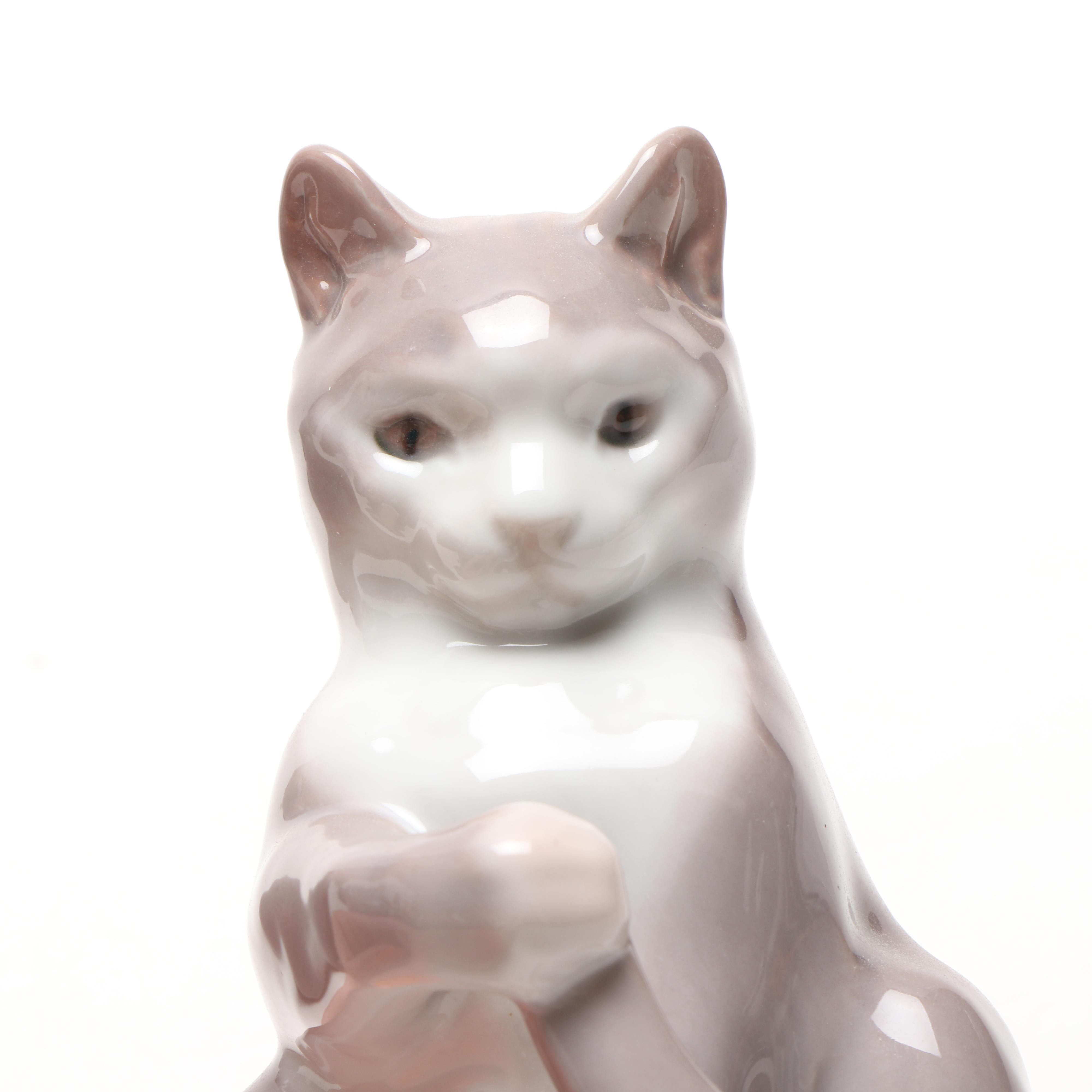 Bing & Grøndahl Copenhagen Porcelain Cat Figurines | EBTH