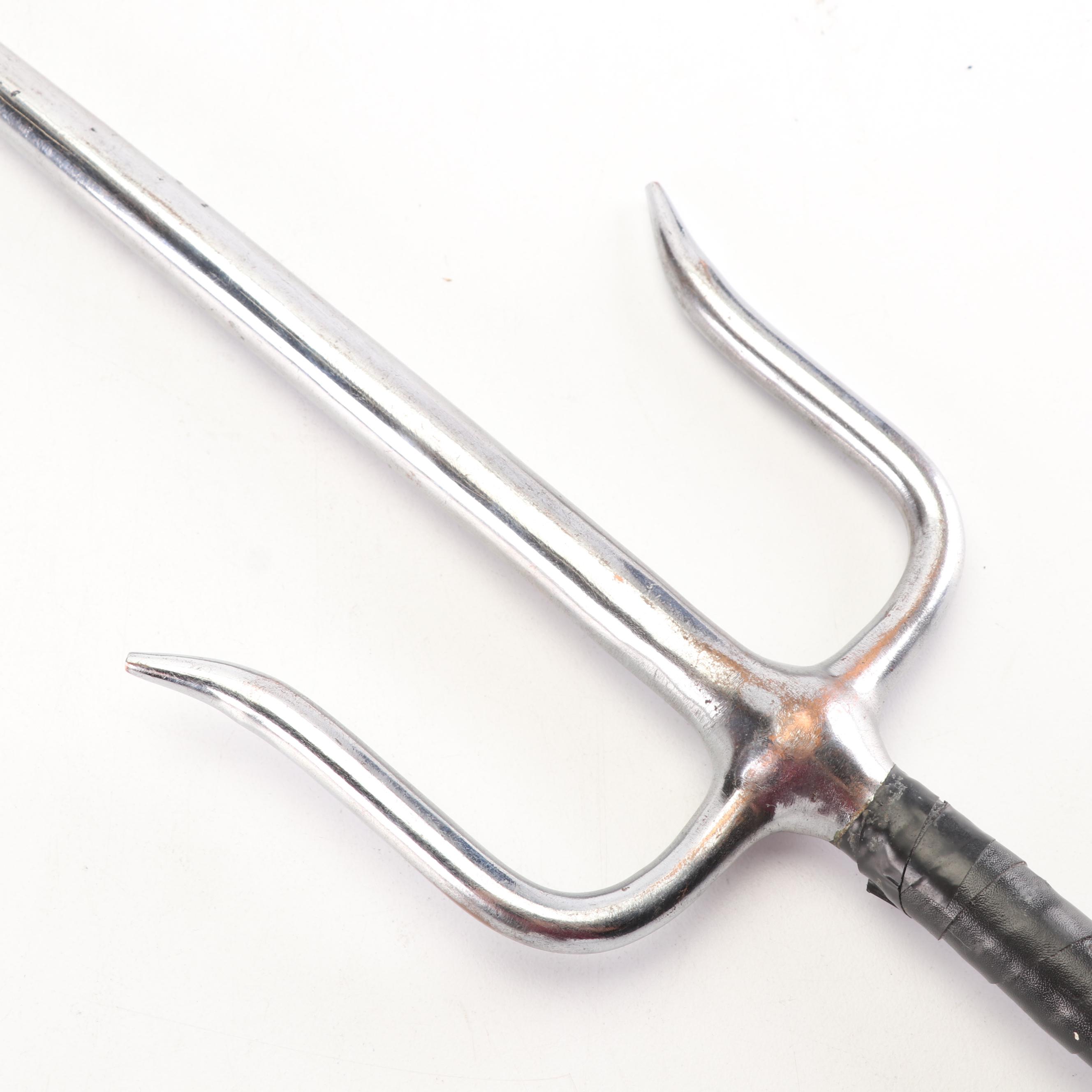 Pair of Iron Sai Blades | EBTH