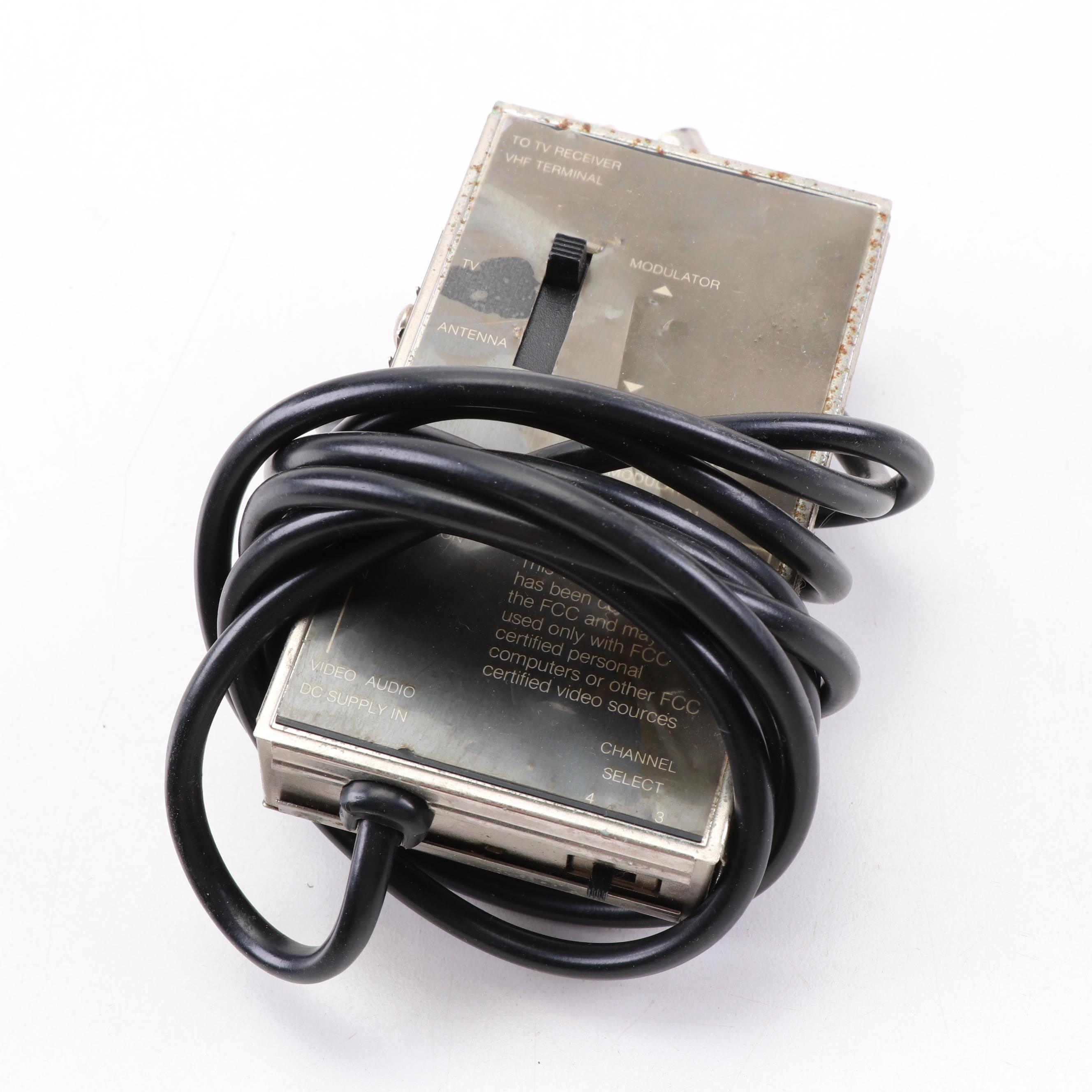 Texas Instruments TI-99/4A Computer and Video Games | EBTH